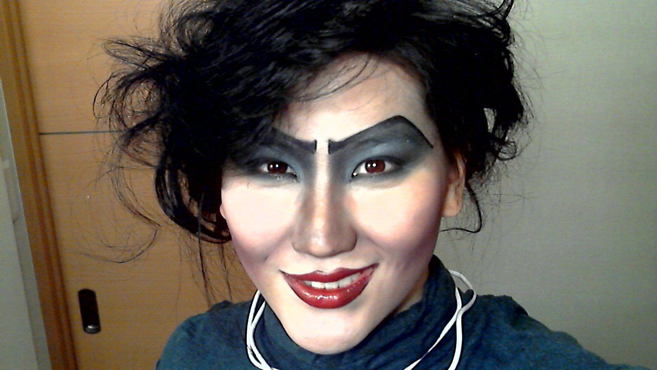 Prepare Your Face for the Make Over! : 9 Steps (with Pictures ...
