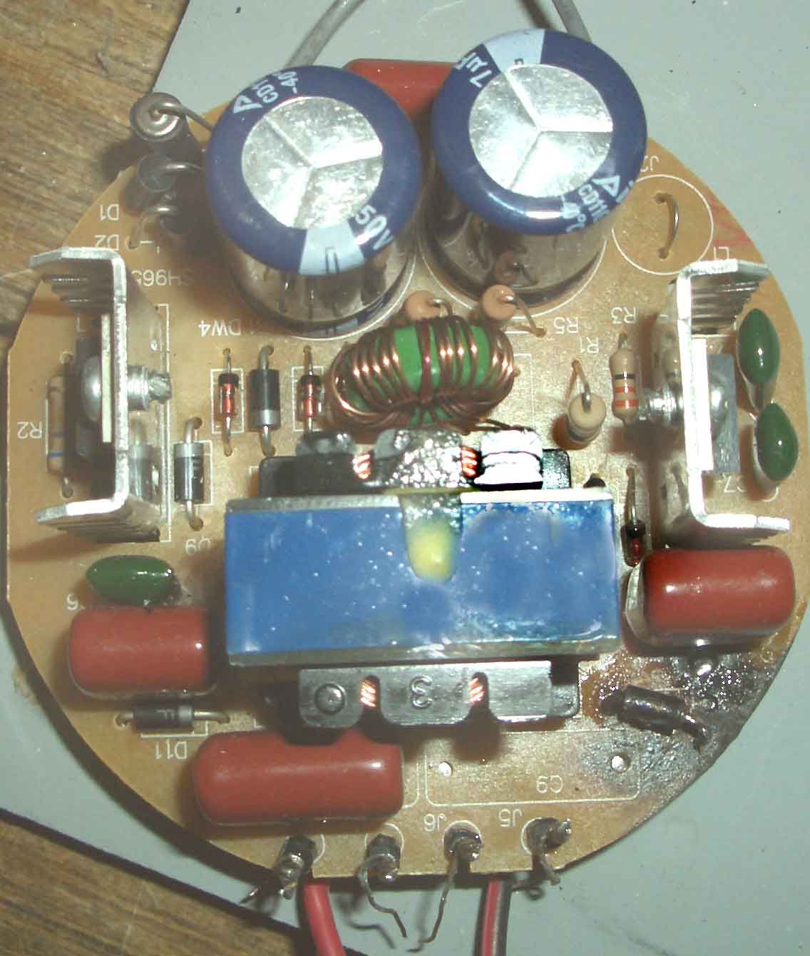 MAKE a HIGH VOLTAGE SUPPLY IN 5 MINUTES : 5 Steps (with Pictures ...