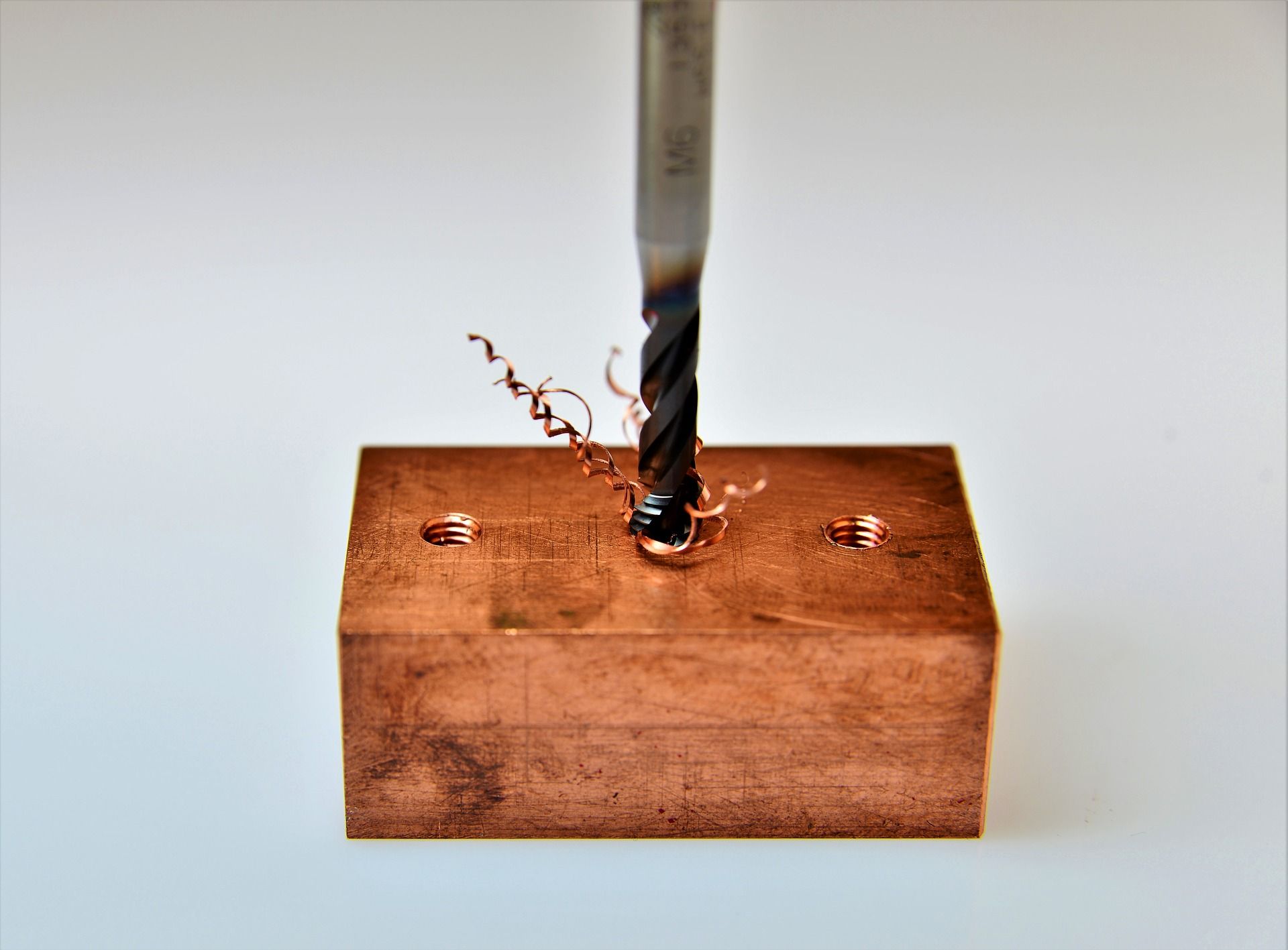 All About Tapping for Screws and Bolts : 7 Steps (with Pictures ...