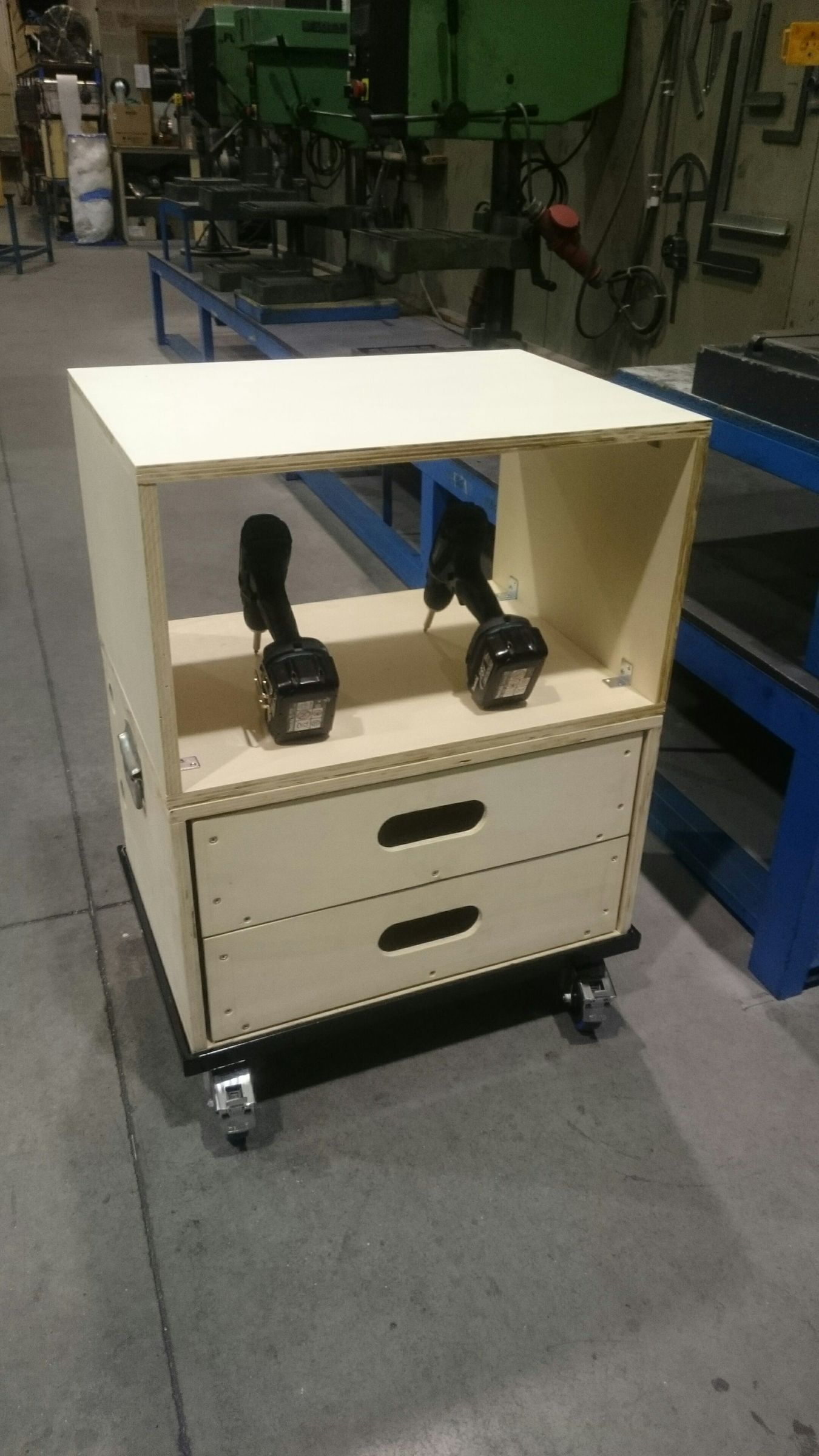 Ultimate Portable Mobile Toolbox : 10 Steps - Instructables