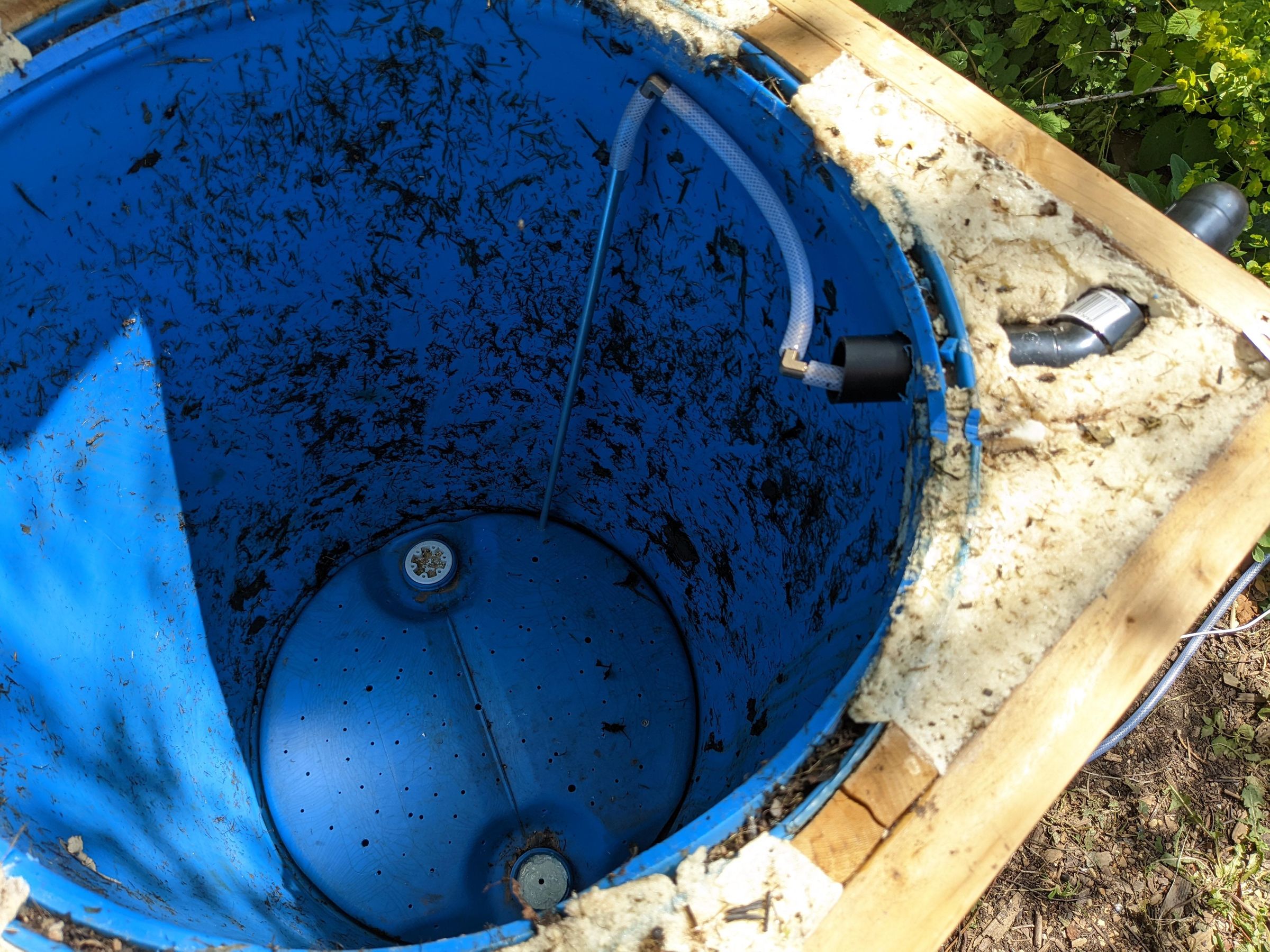 Temperature Controlled Hot Compost Bin : 6 Steps (with Pictures ...