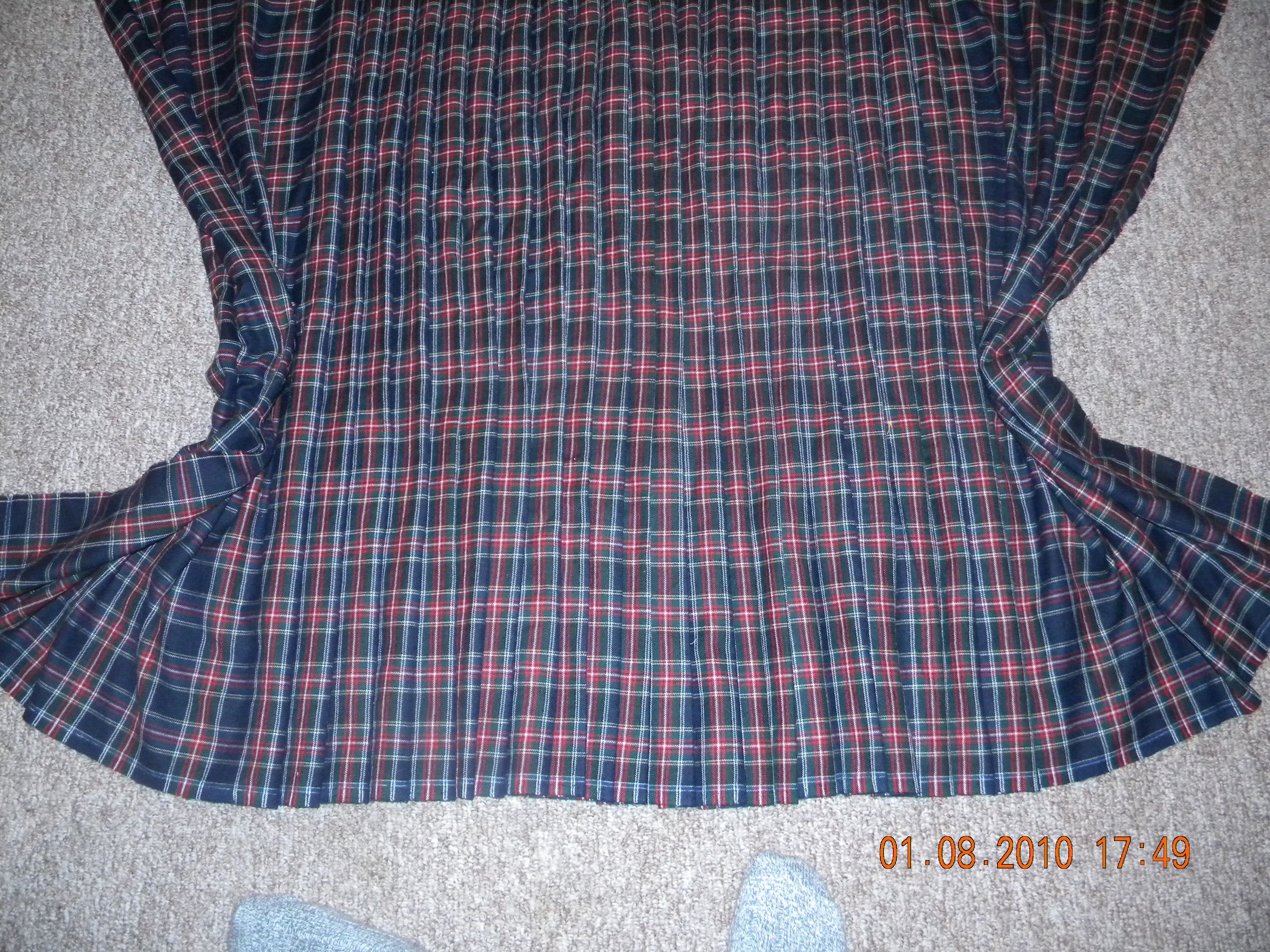 How to Make a Scottish Great Kilt : 6 Steps - Instructables