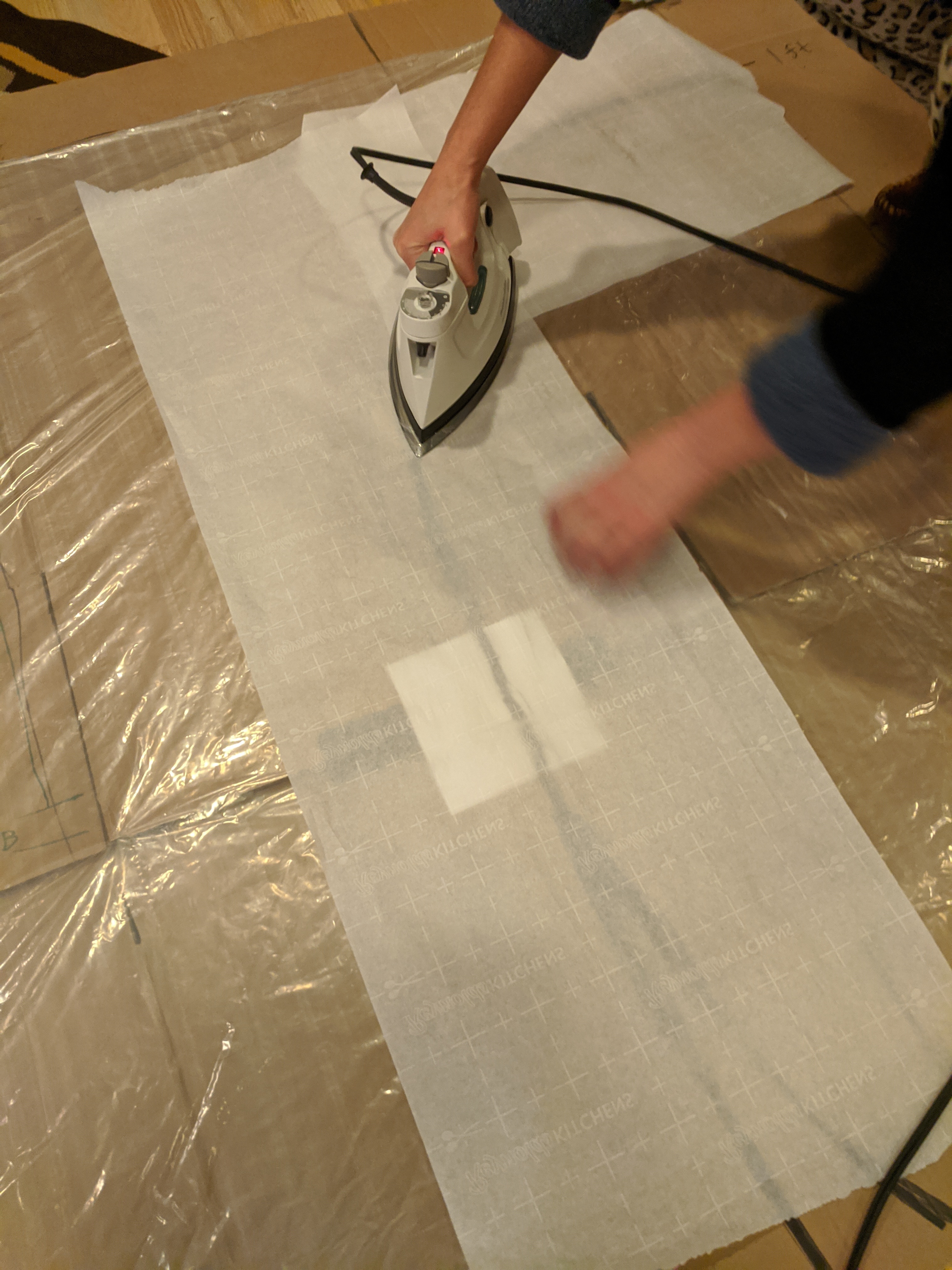 DIY Plastic PPE Gown : 8 Steps (with Pictures) - Instructables