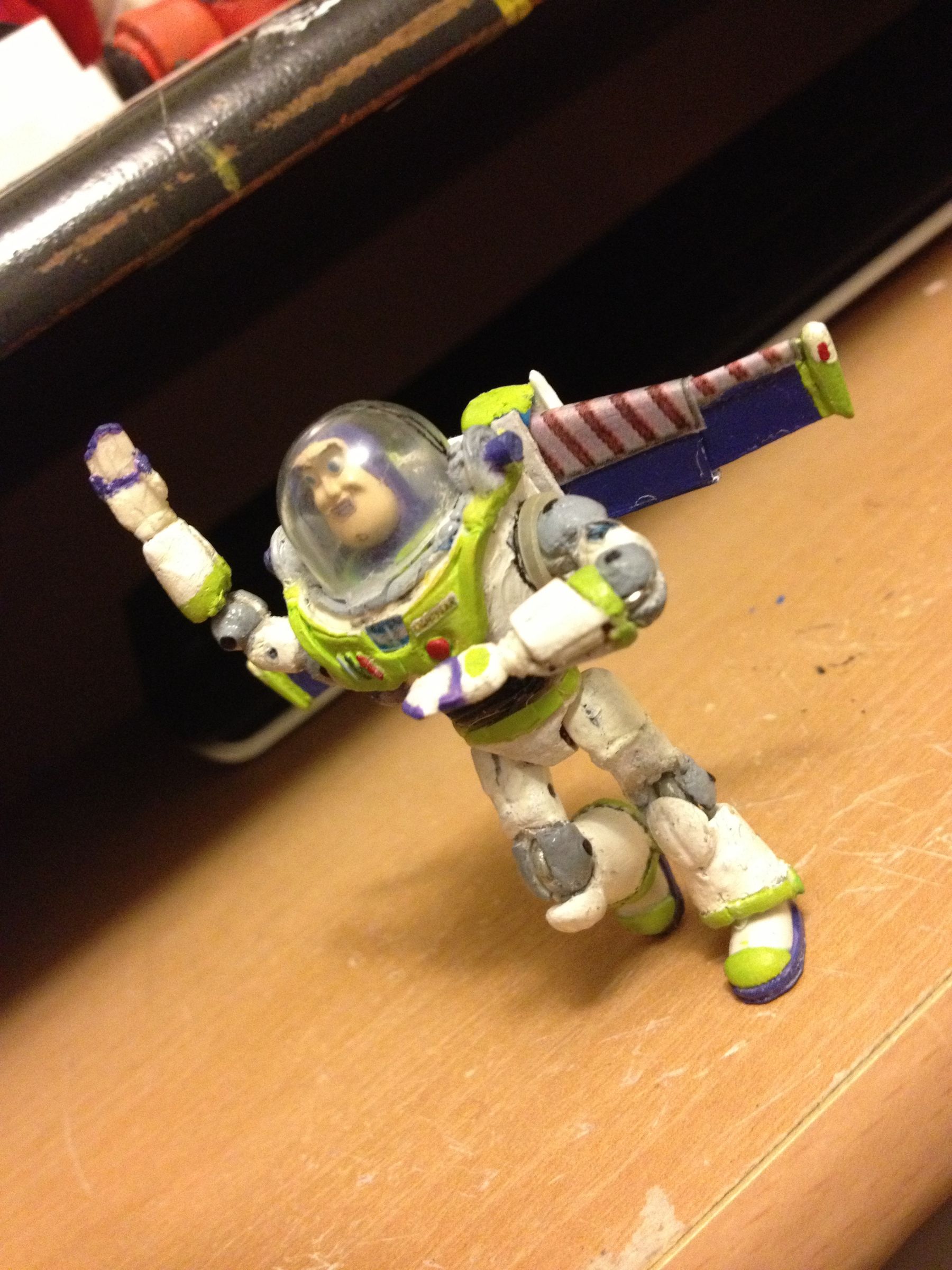 Buzz Lightyear Mini Replica (Toy Story) : 9 Steps - Instructables