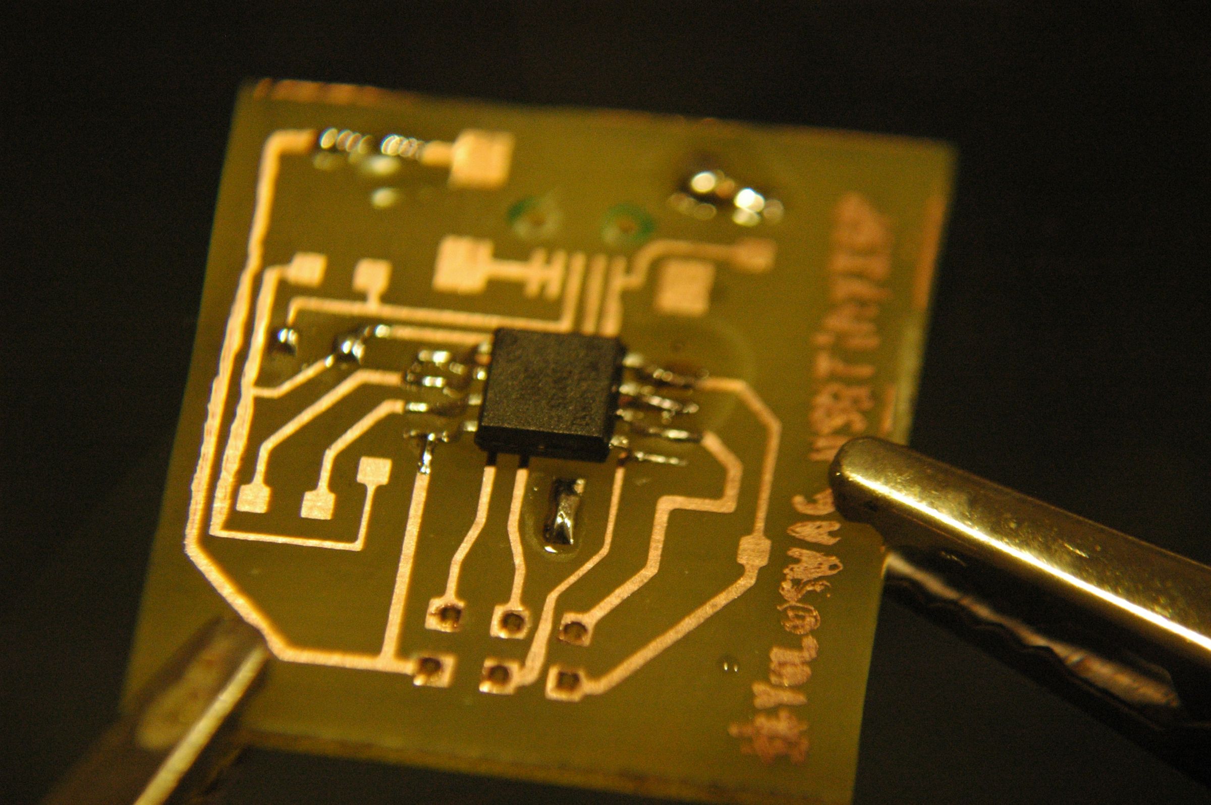 DIY $5 USBTinyISP : 4 Steps - Instructables