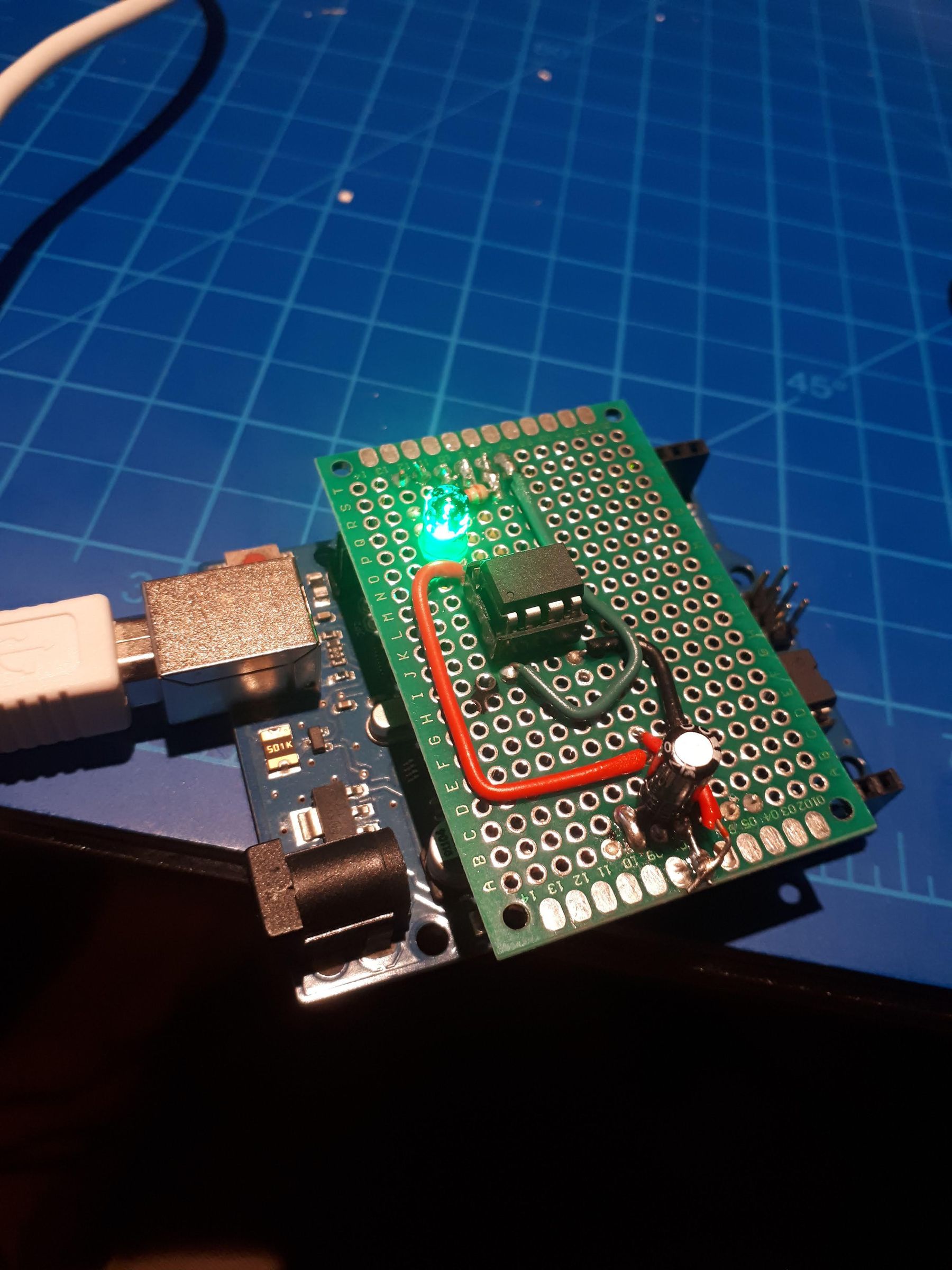 DIY Attiny Programming Shield : 8 Steps (with Pictures) - Instructables