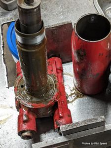 How to Repair a Snap-on YA700 Floor Jack : 58 Steps (with Pictures ...