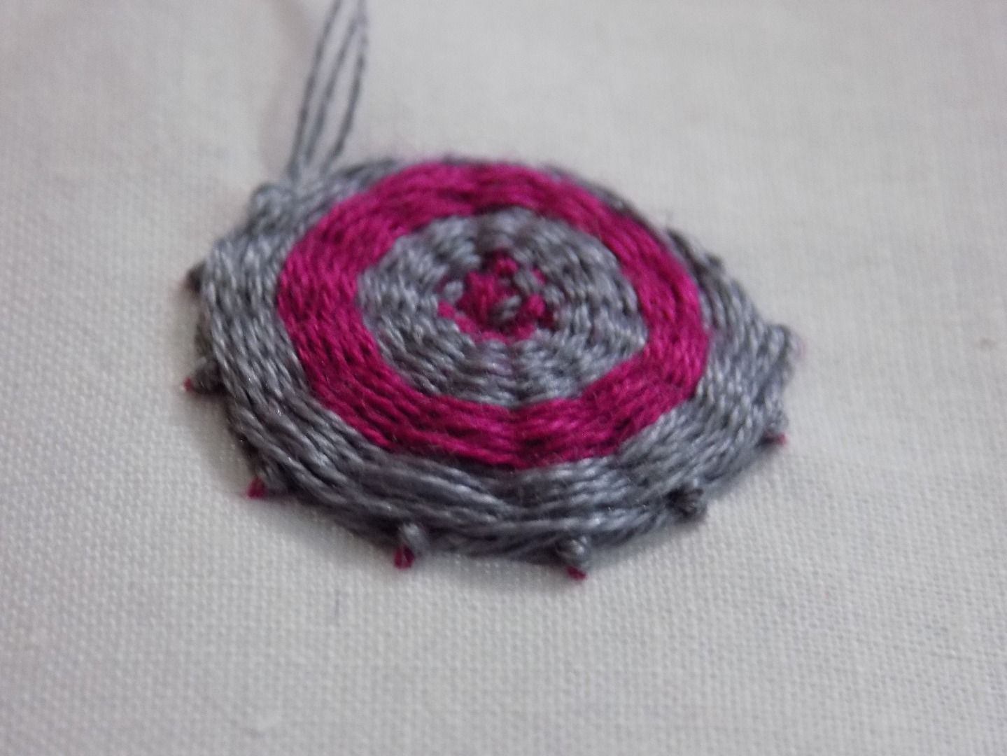 Embroidery 101: Freestyle Weaving : 10 Steps (with Pictures ...