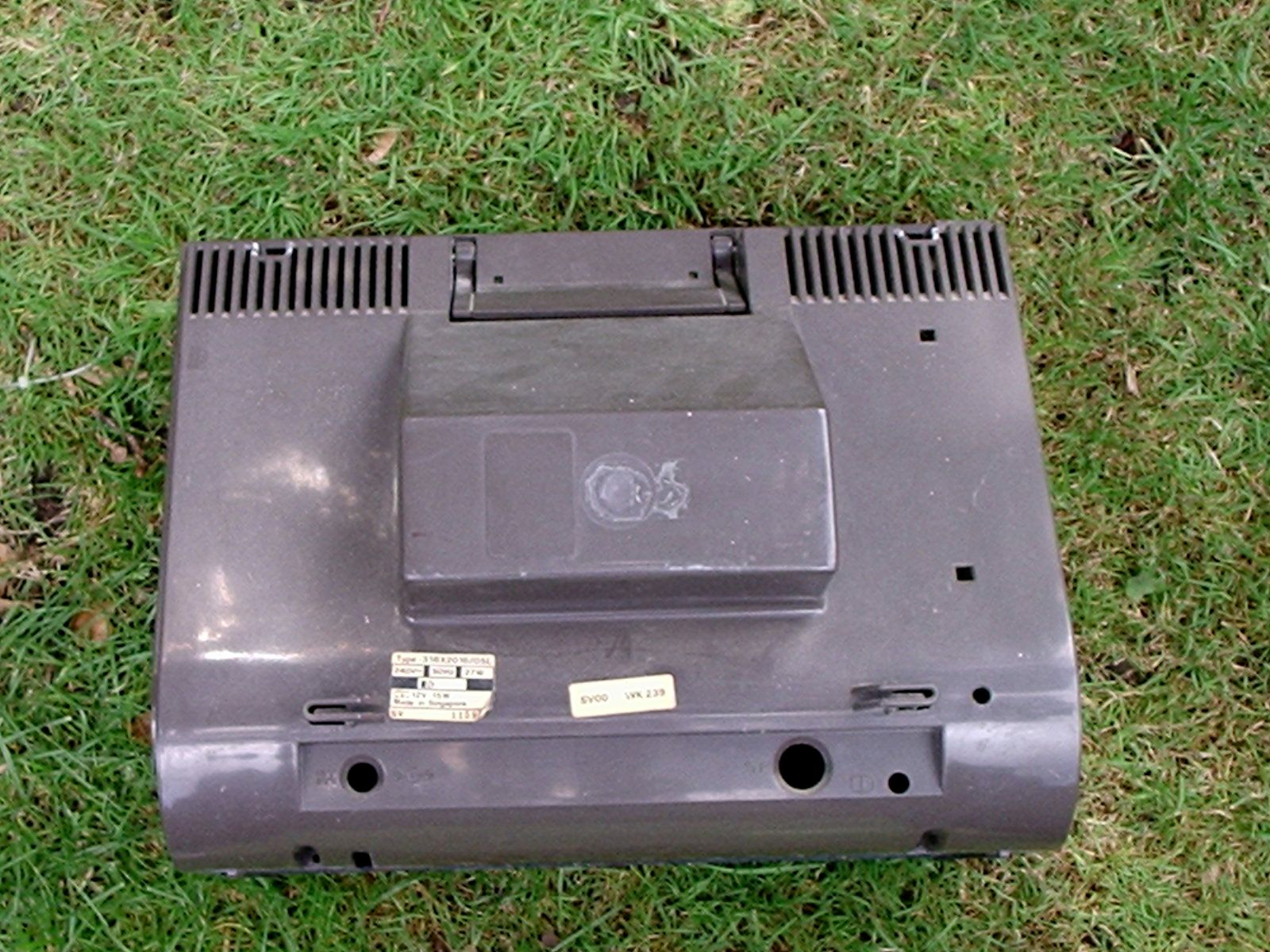 How to Take Apart TV : 7 Steps (with Pictures) - Instructables