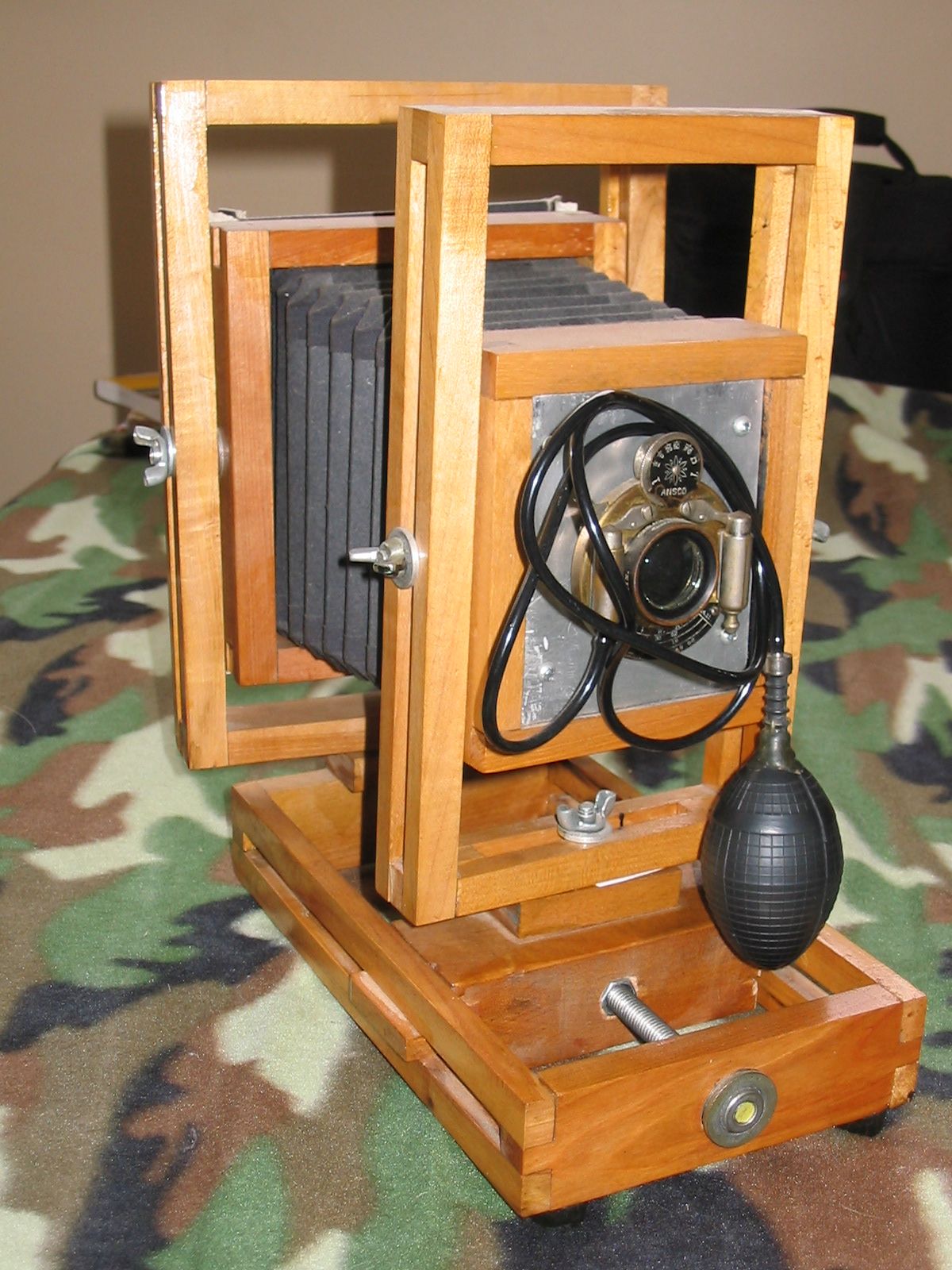 Old Fashioned View Camera : 7 Steps - Instructables