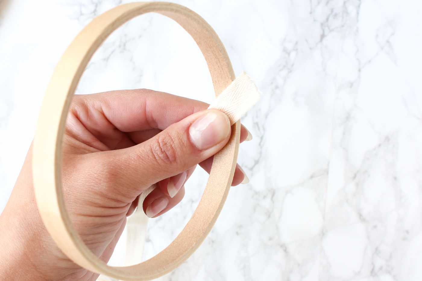 How to Bind an Embroidery Hoop : 8 Steps (with Pictures) - Instructables