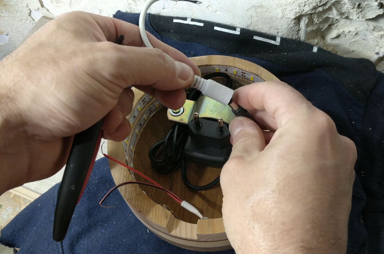 Plug-in Round Wood Wall LED Lamp | Portable Circle Socket Plug Night ...