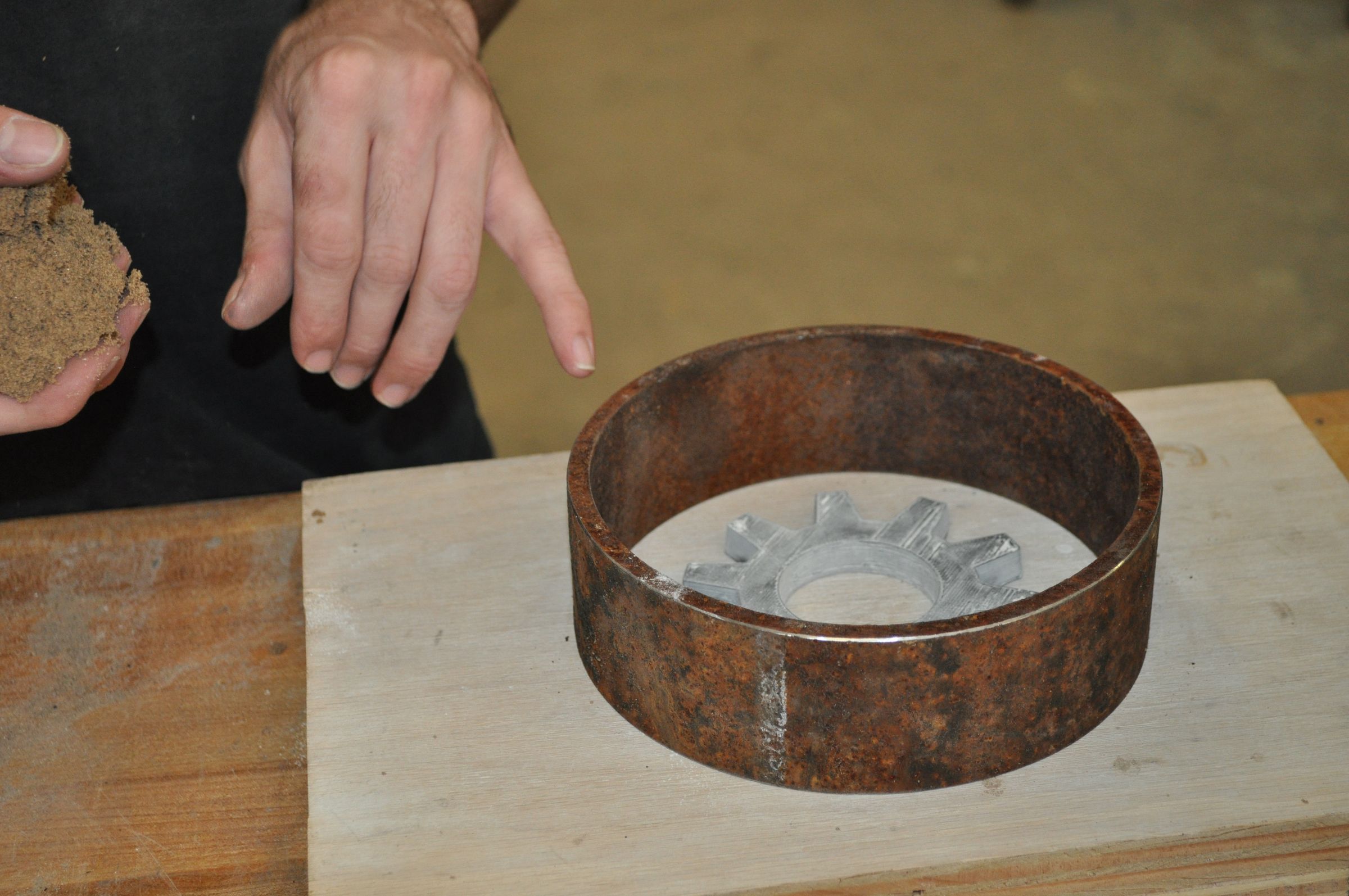 How to Sand Cast 3D Printed Objects : 12 Steps (with Pictures ...