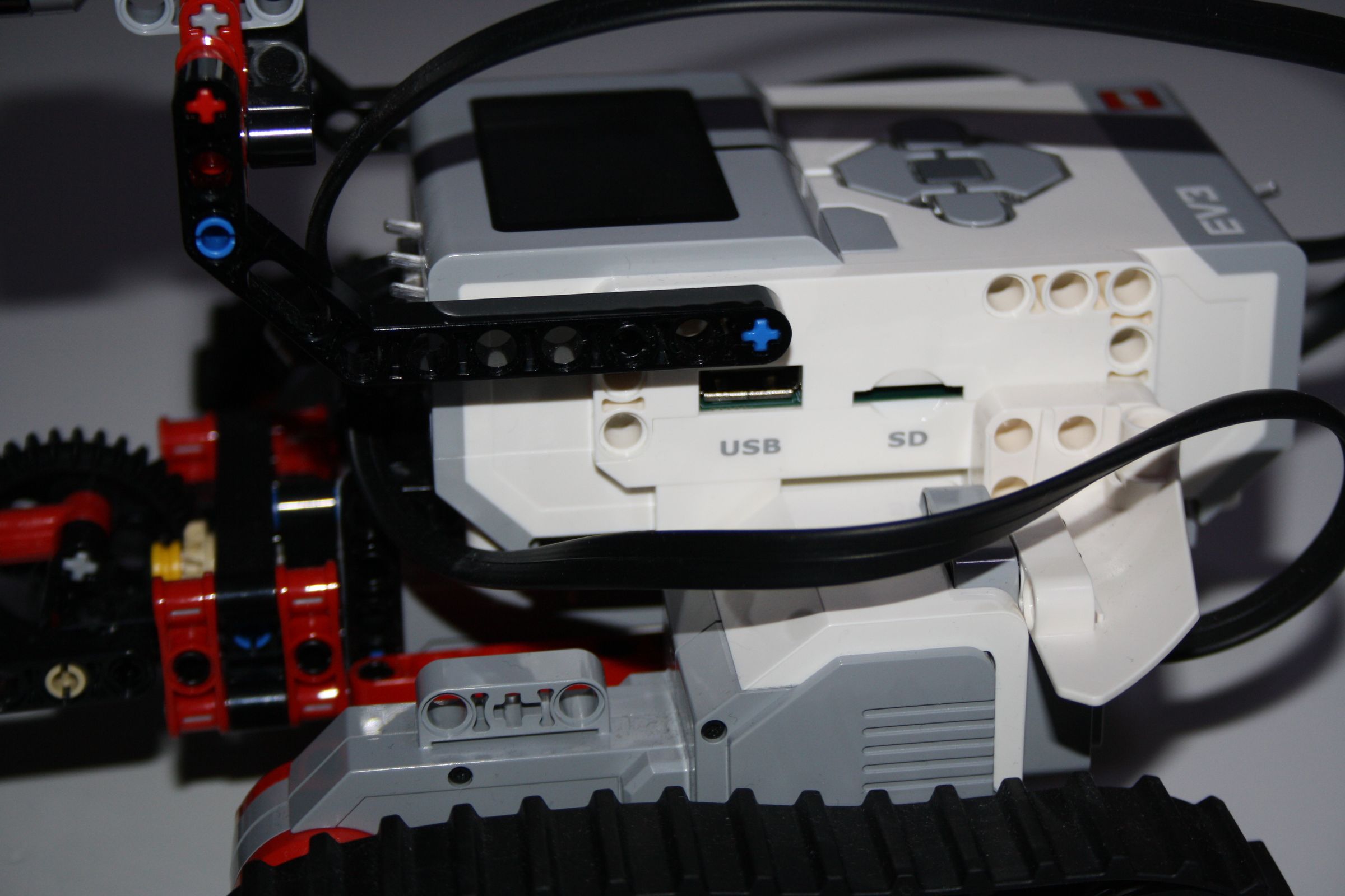 Lego Ev3 Build for Learning Programing and Robotics : 9 Steps ...