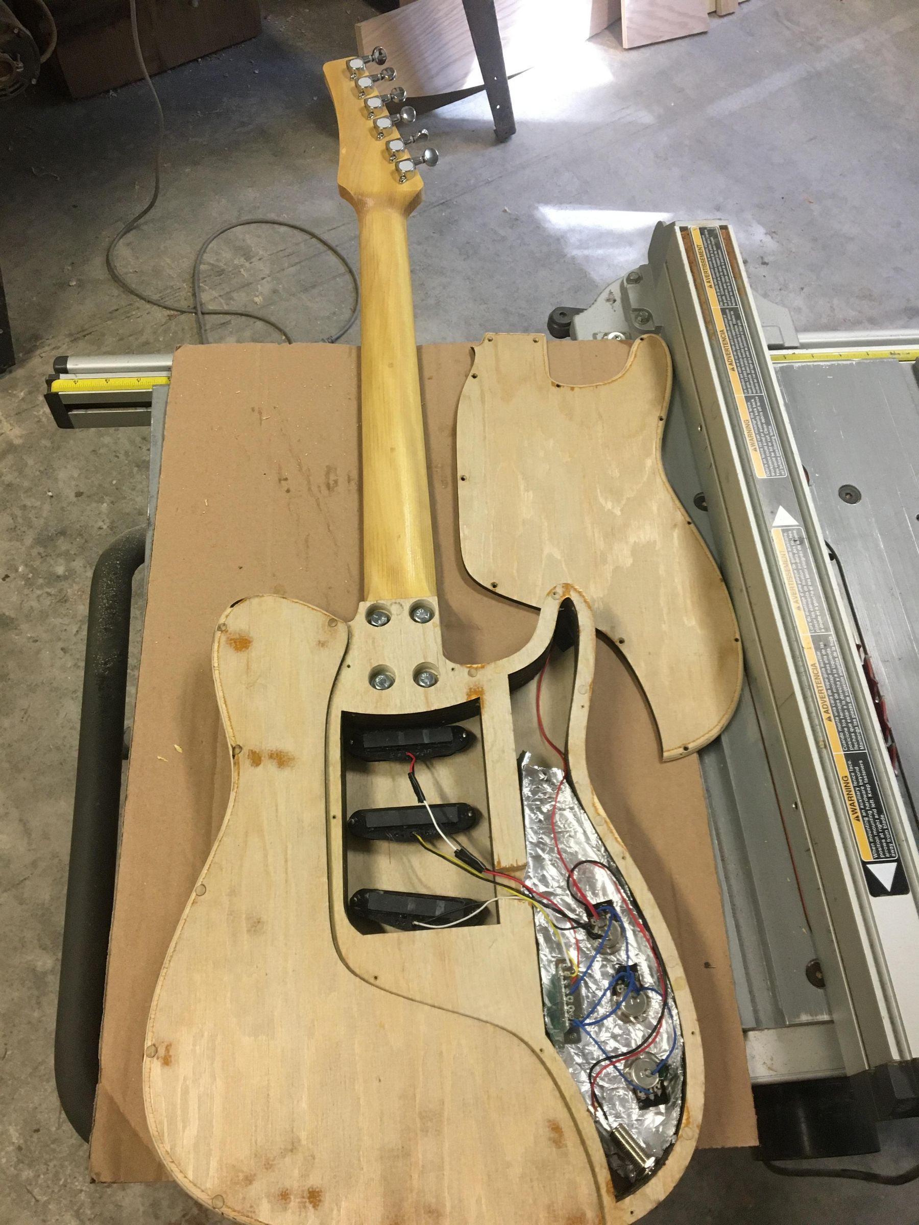 Custom CNC Electric Guitar & Case With Mobile BUILT IN Amp! : 9 Steps ...