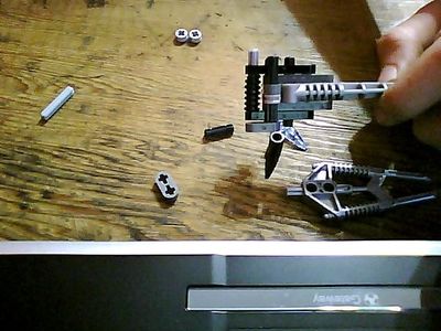 LEGO Butterfly Knife (Balisong) : 15 Steps - Instructables