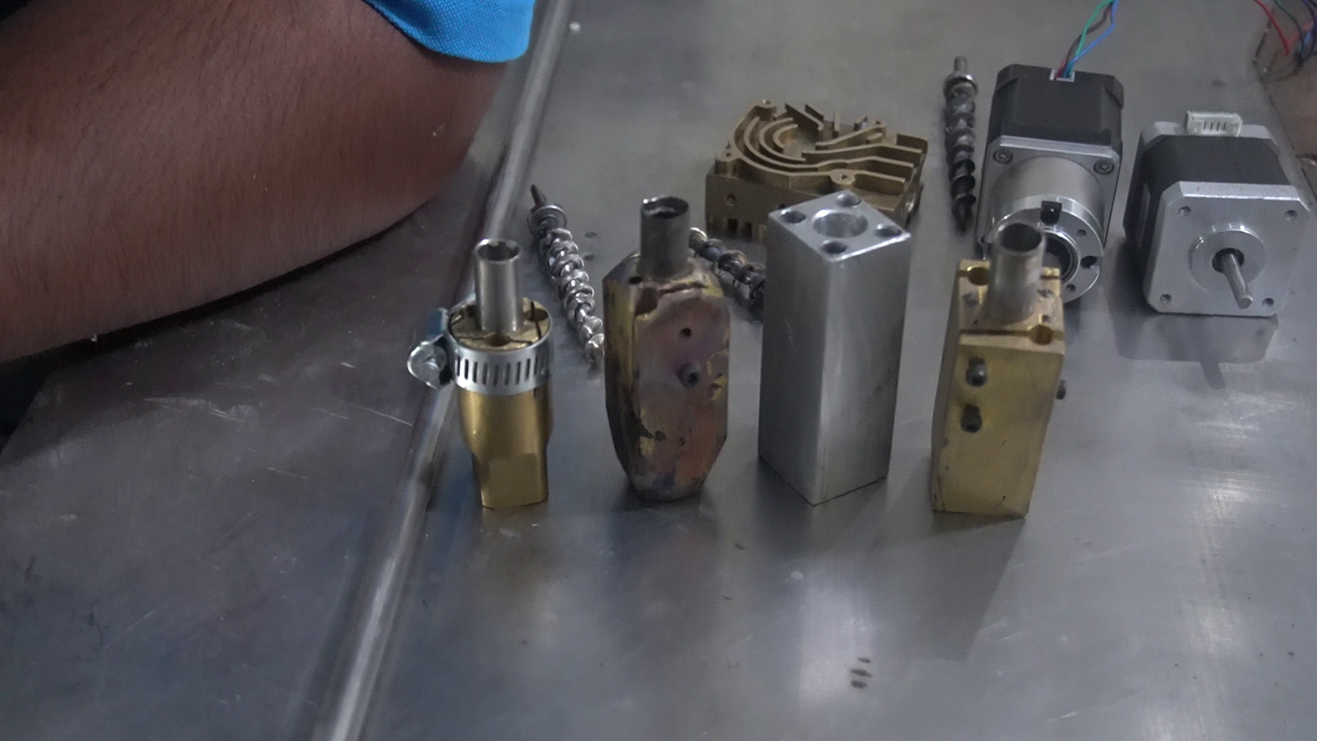 Homemade Pellet Extruder for 3d Printer : 24 Steps (with Pictures ...