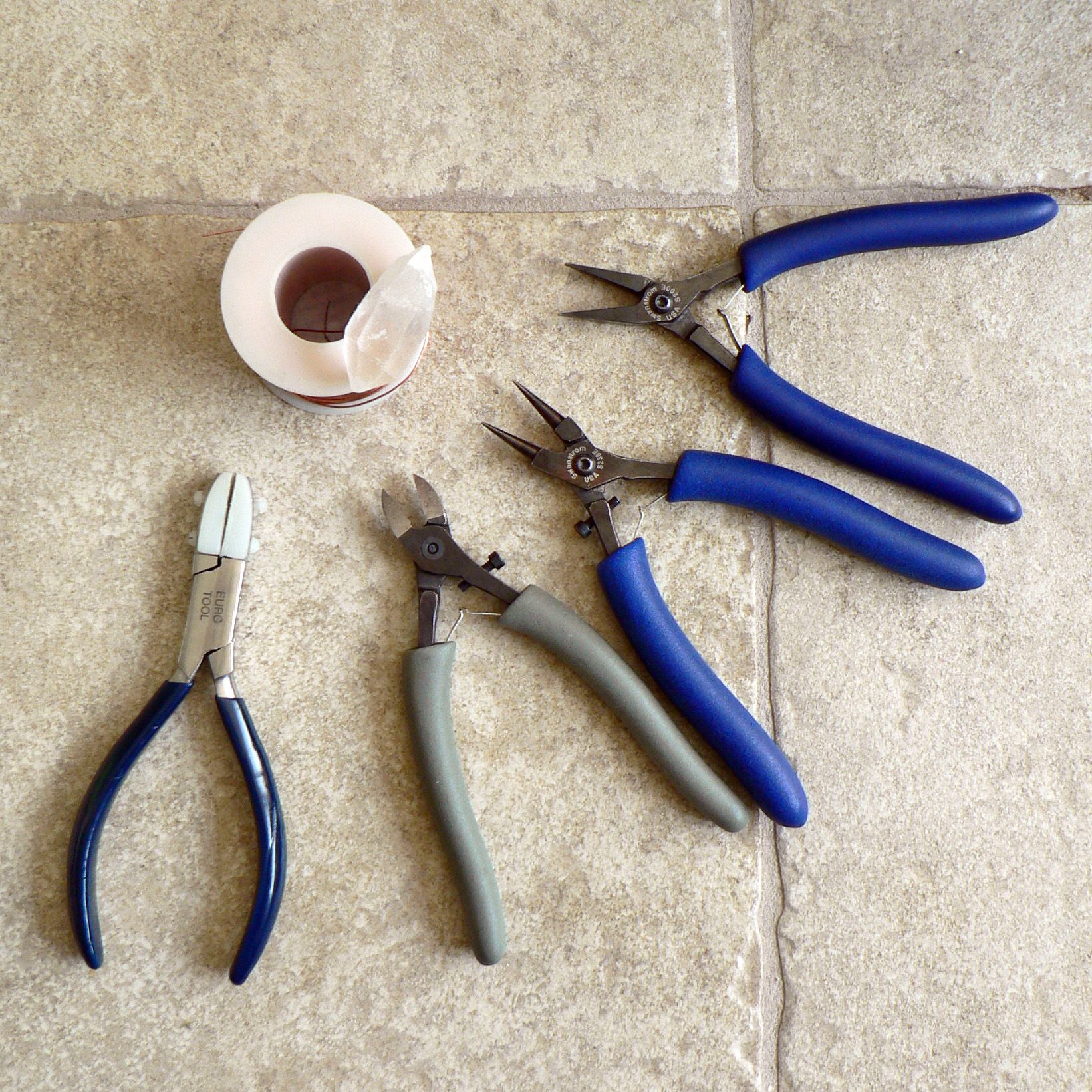 Basic Net Wire Wrap : 9 Steps (with Pictures) - Instructables