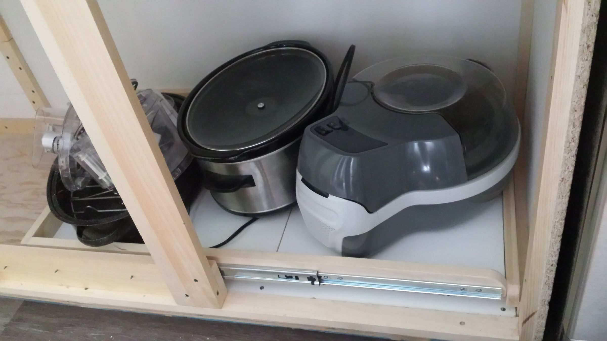 Simple Diy Solution to Kitchen Cabinet Blind Corner : 4 Steps (with ...