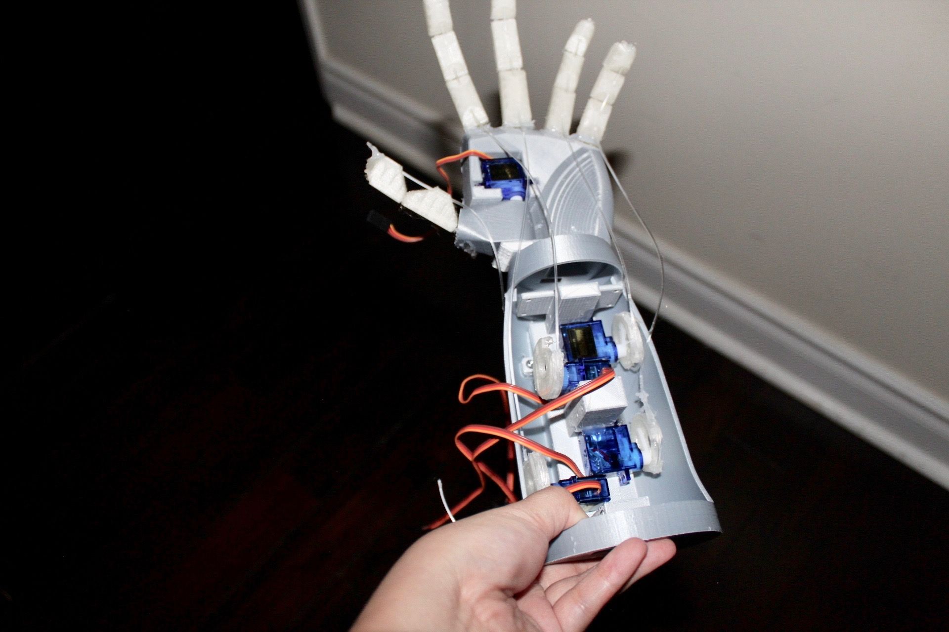 3D Printed Robotic Hand With Bluetooth Control : 18 Steps (with ...