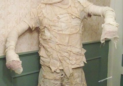 Mummy Makeup and Costume Tutorial : 9 Steps (with Pictures) - Instructables