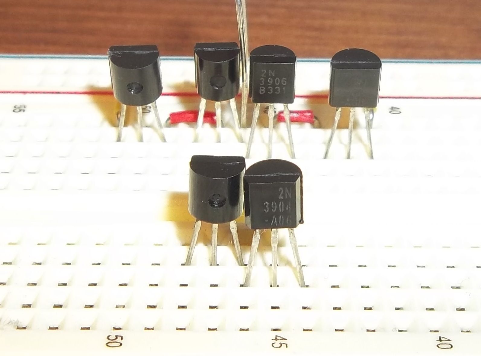 Build Your Own 555 Timer : 20 Steps (with Pictures) - Instructables