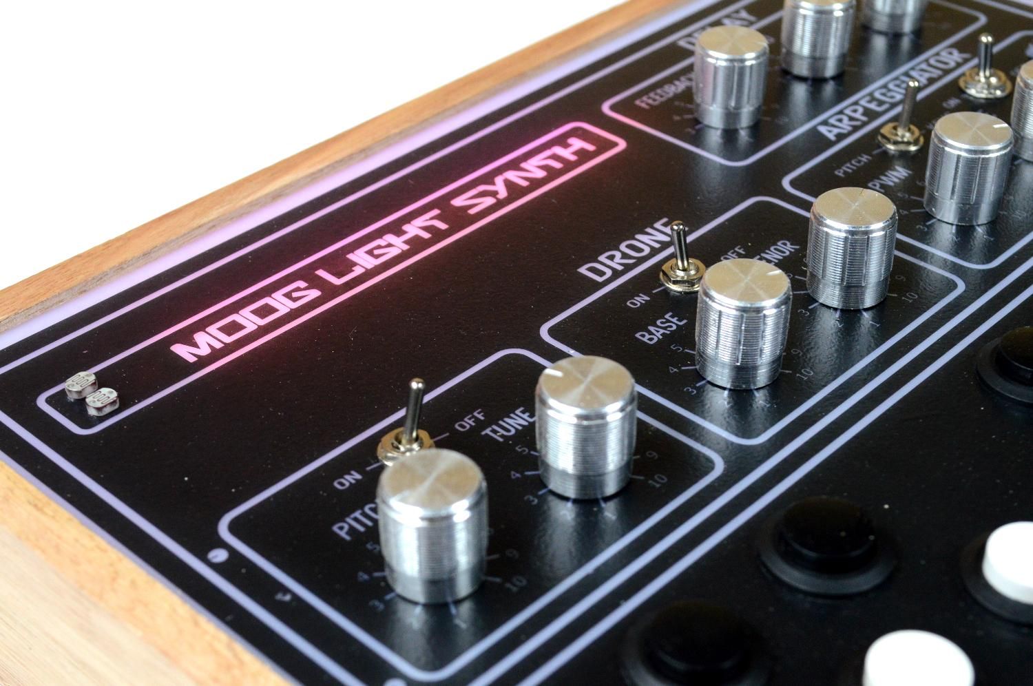 Moog Light Synth V3 : 15 Steps (with Pictures) - Instructables