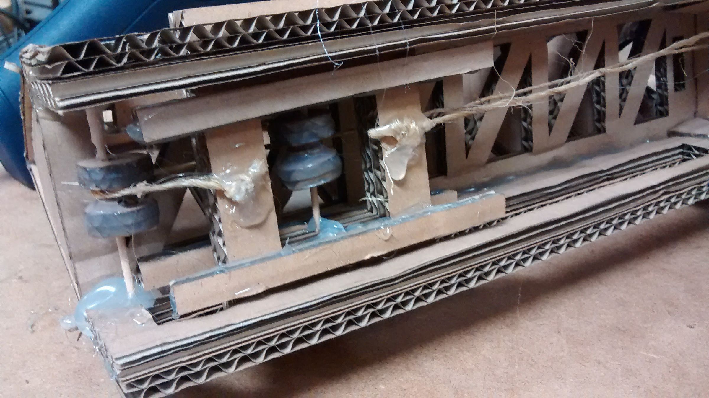 Cardboard Crane : 5 Steps (with Pictures) - Instructables