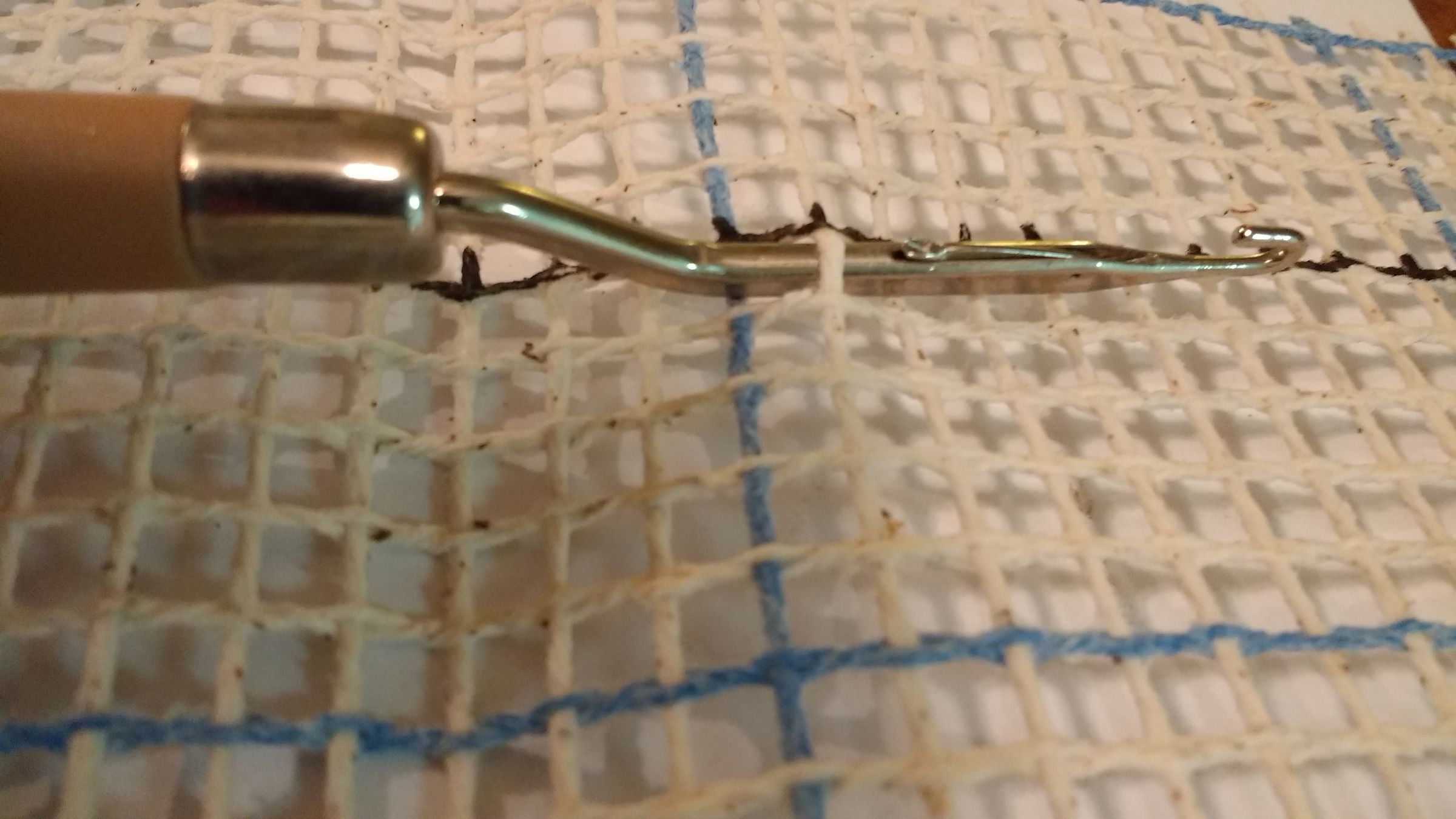 How to Latch Hook : 17 Steps (with Pictures) - Instructables