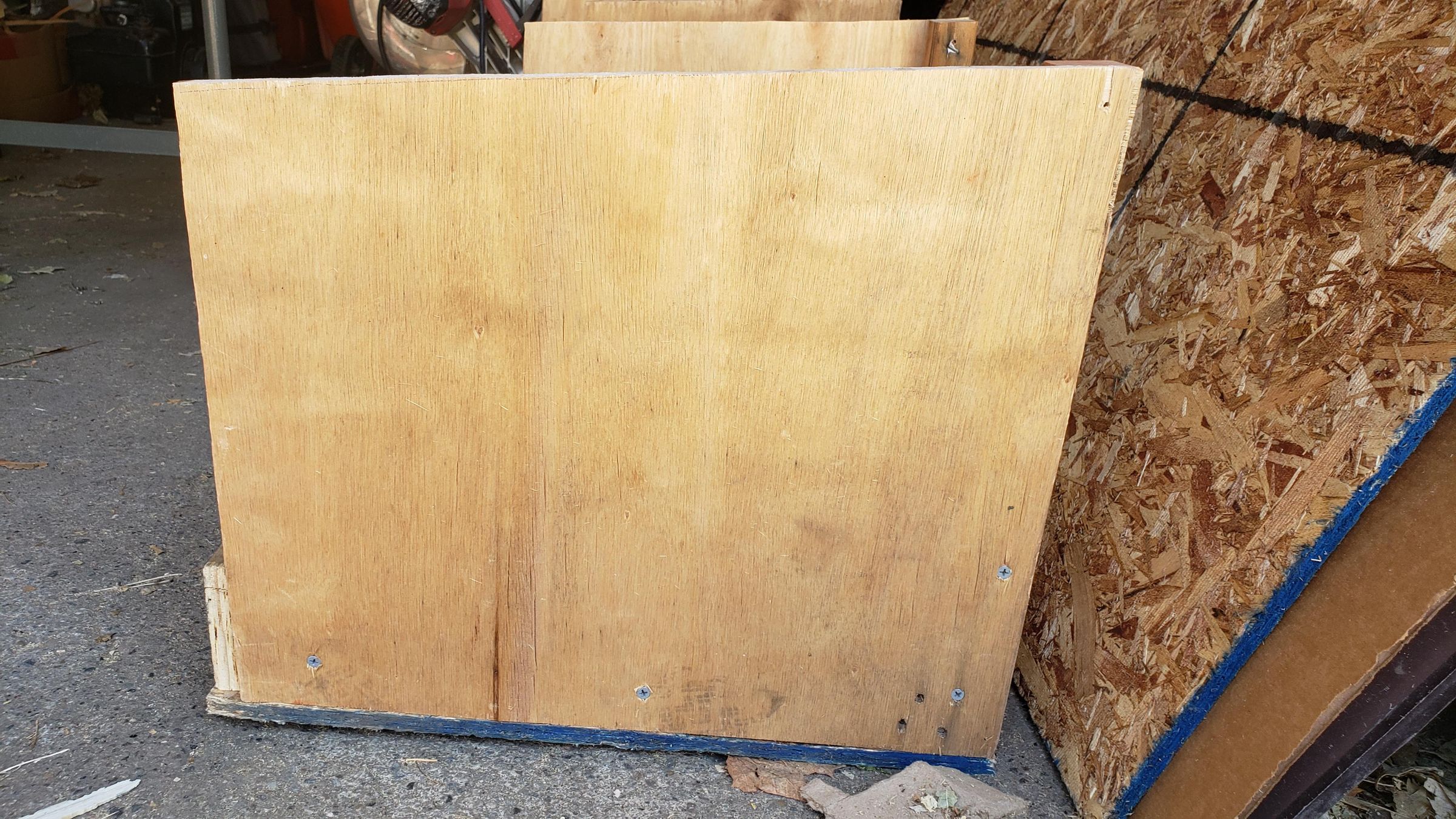 Easy Egg Collecting Exterior Nesting Box : 5 Steps (with Pictures ...