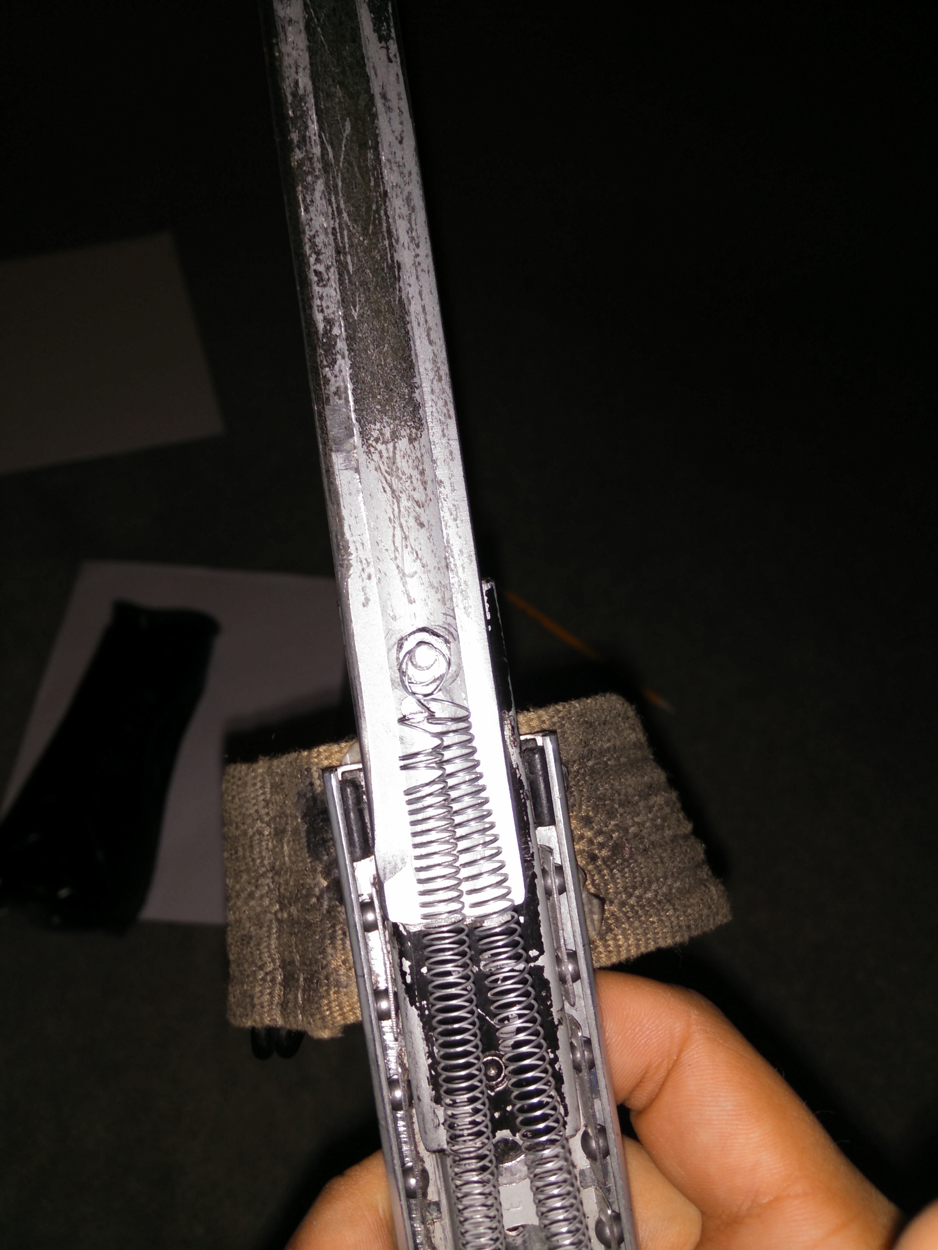 Assassins Creed Hidden Blade : 9 Steps - Instructables