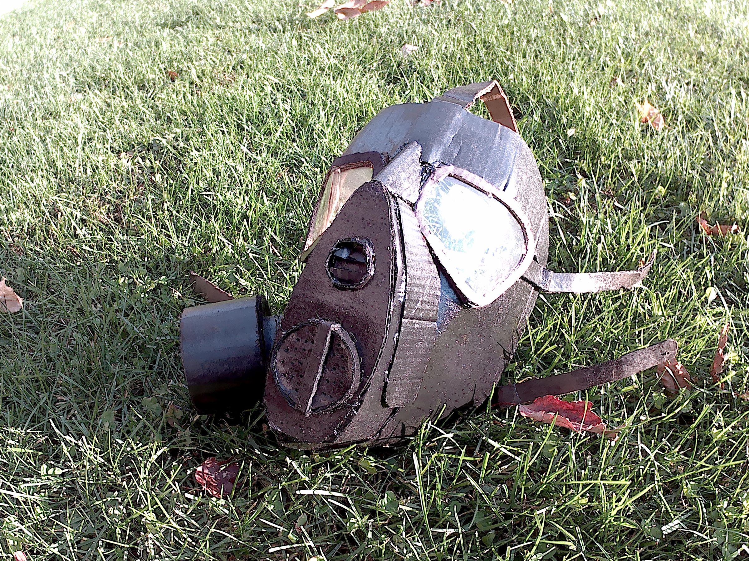 Cardboard Gas Mask : 7 Steps (with Pictures) - Instructables