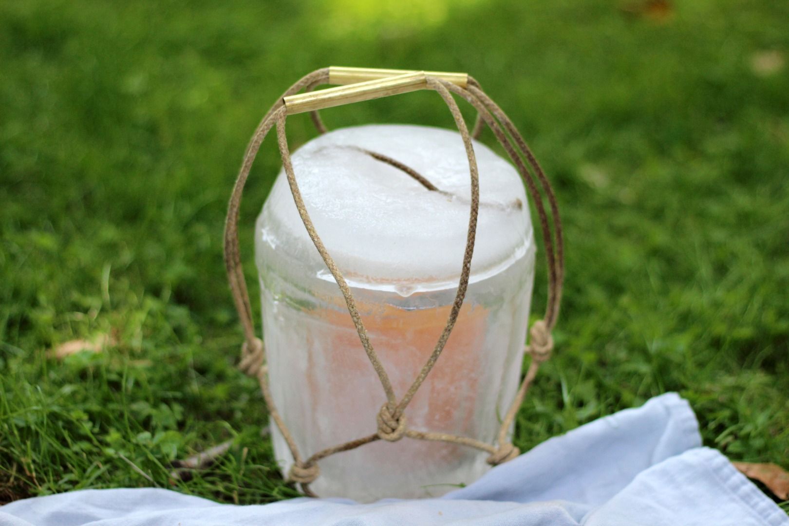 Mini Cooler Made of Ice : 7 Steps (with Pictures) - Instructables
