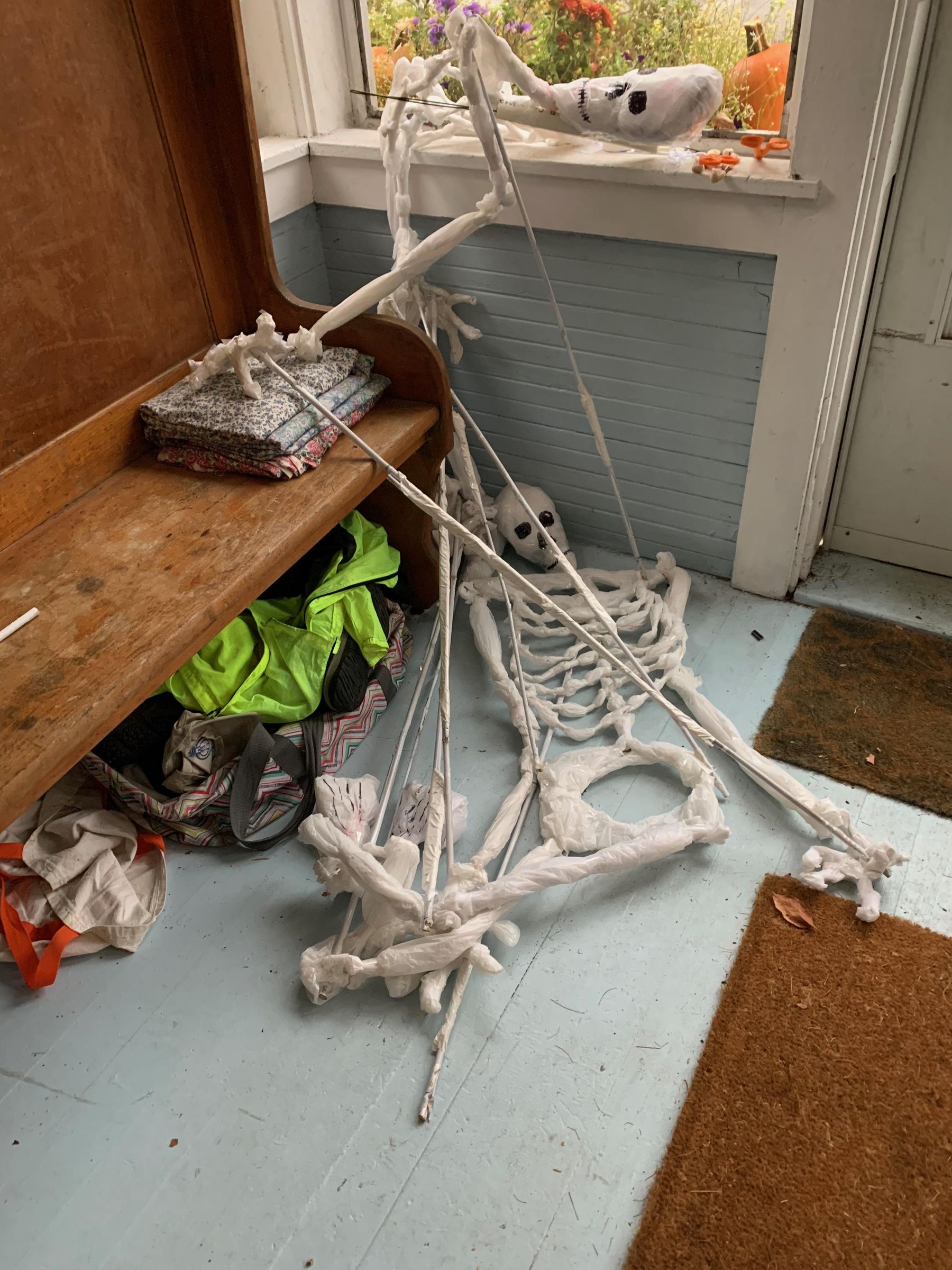 Dancing Skeletons : 5 Steps (with Pictures) - Instructables