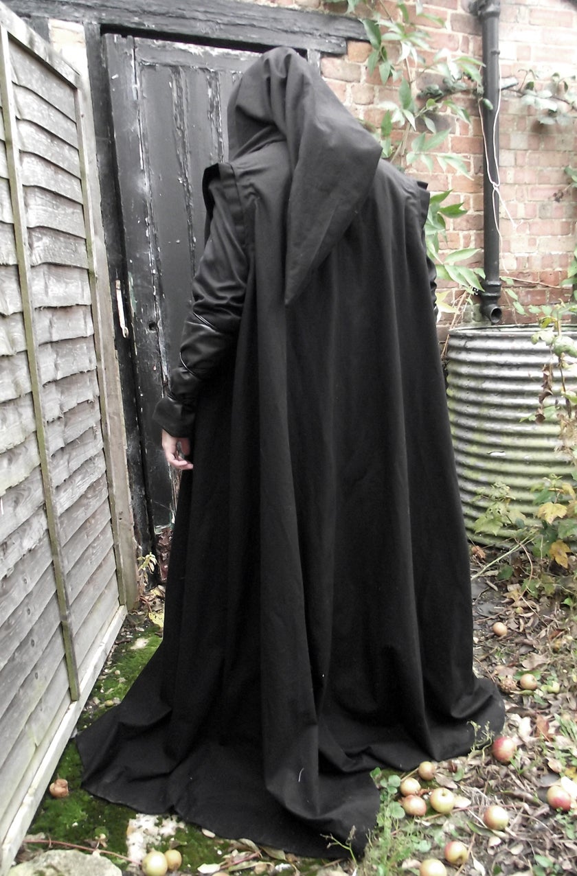 Harry Potter Death Eater Costume, With "Magic" Wand : 7 Steps (with ...