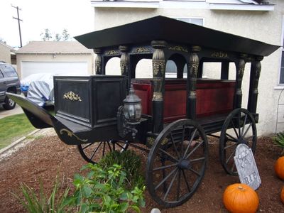Antique Horse Drawn Hearse - Halloween Prop Replica - Instructables