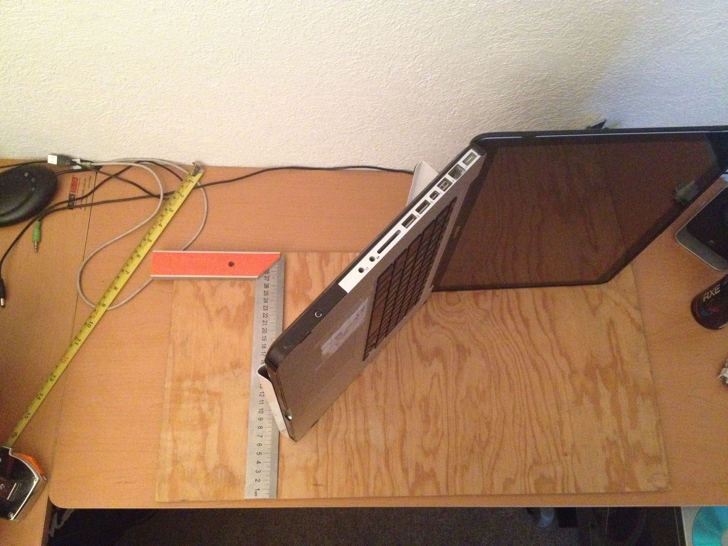 Wood Laptop Stand for Desktop With Fans and Stuff : 5 Steps - Instructables