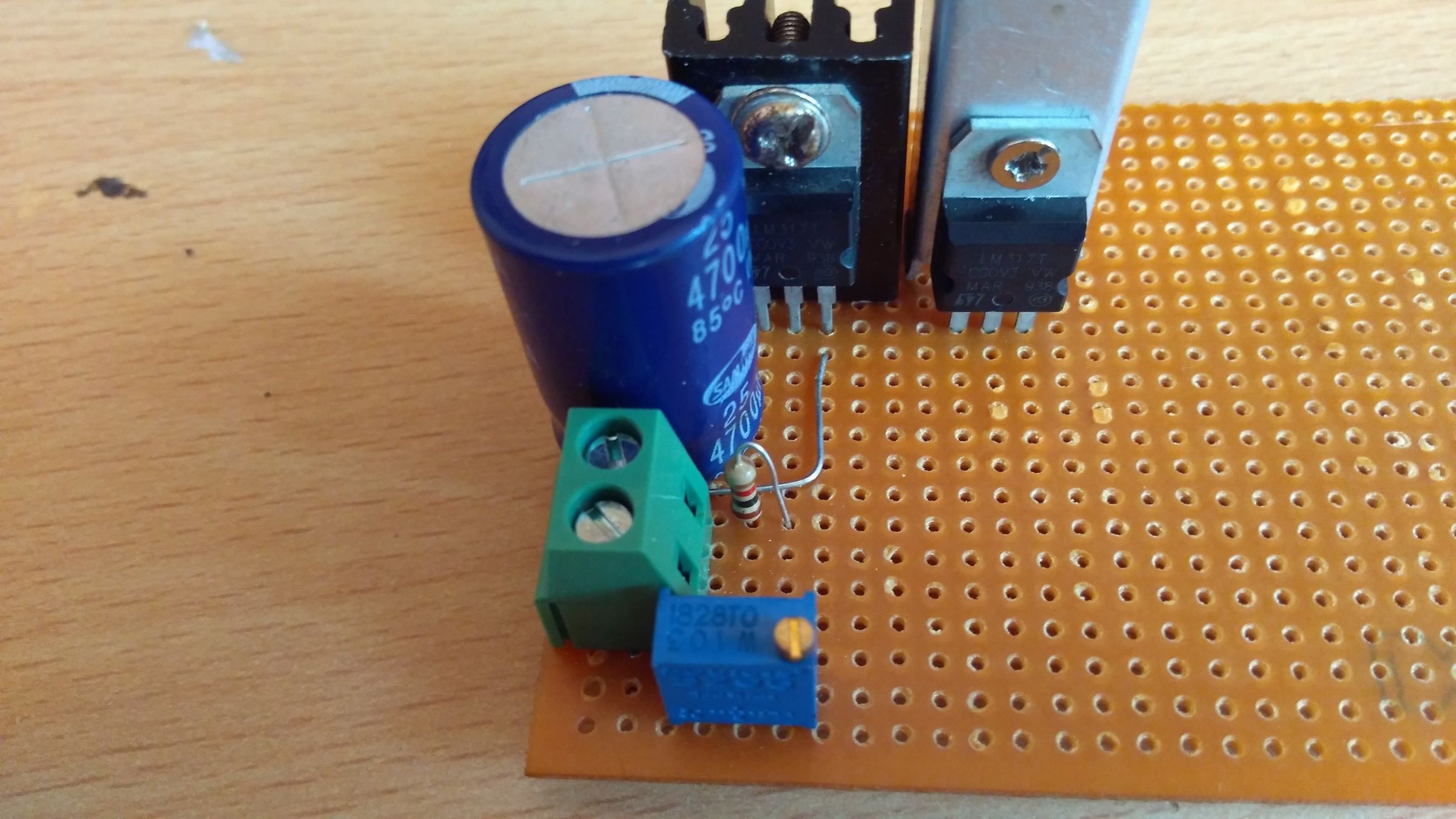 Linear Variable Voltage Regulator 1-20 V : 4 Steps - Instructables