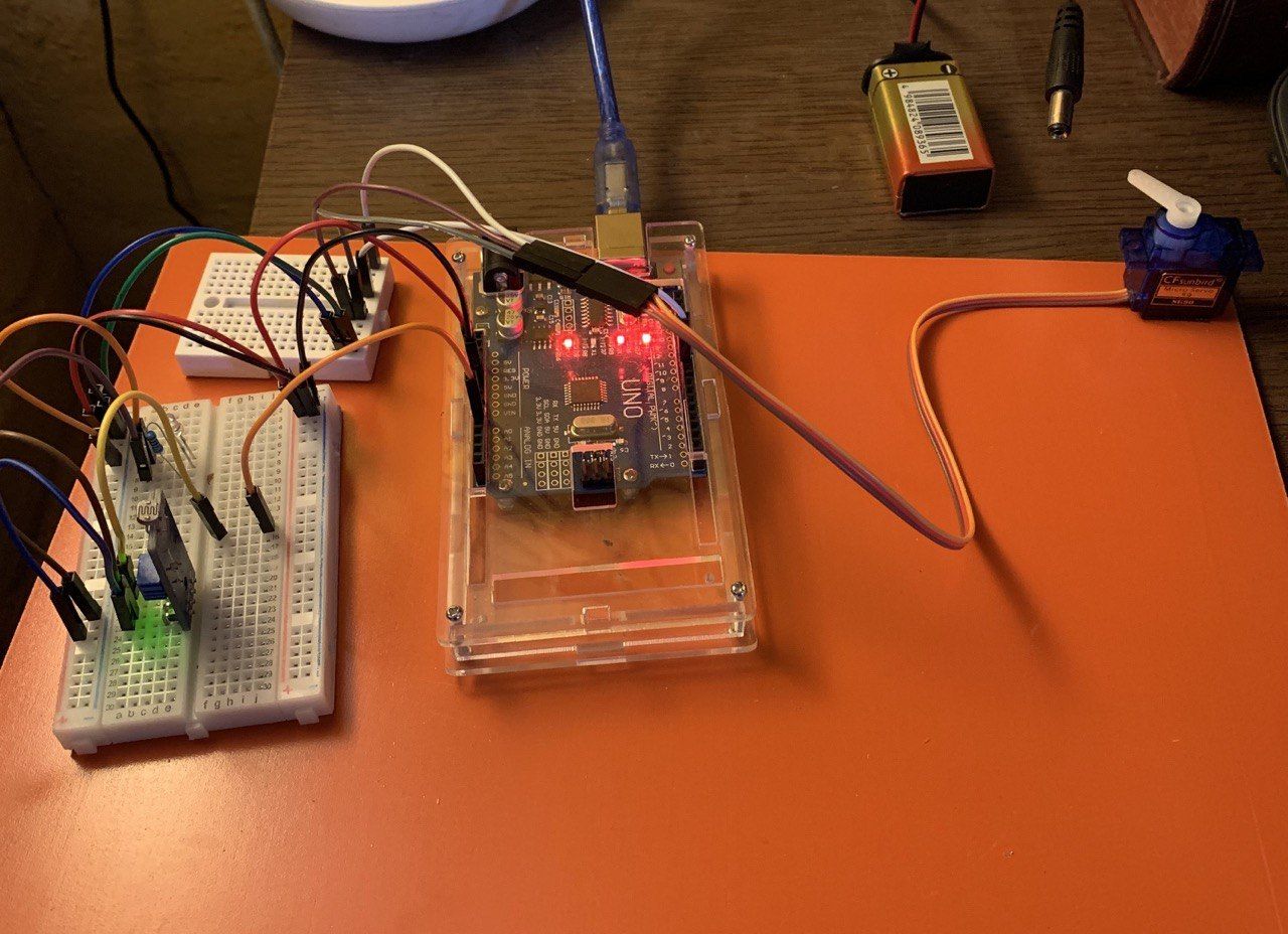 Light-Controlled Servo : 4 Steps (with Pictures) - Instructables