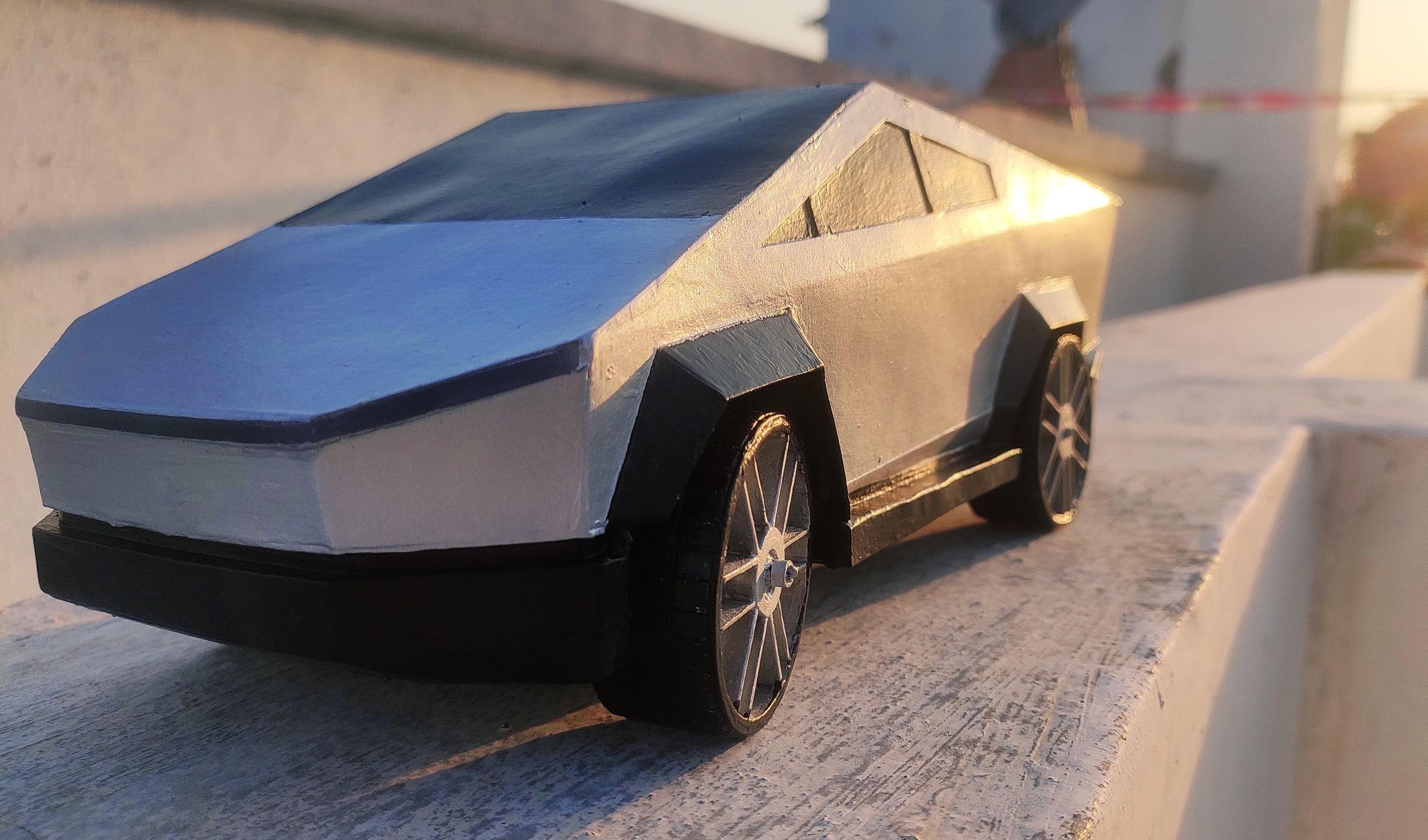 Tesla Cybertruck DIY Made of Cardboard : 6 Steps (with Pictures ...