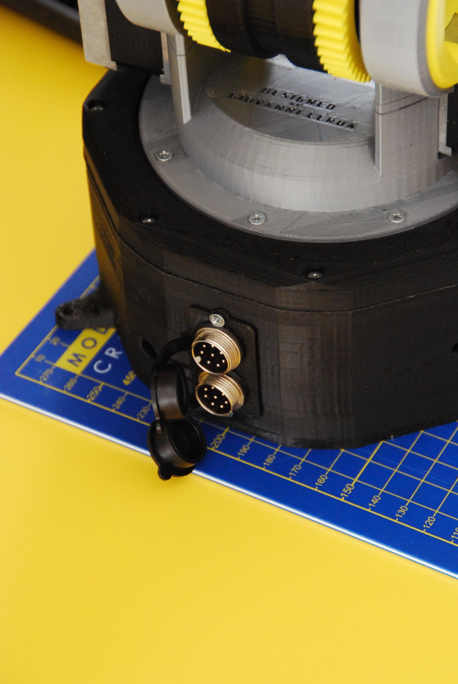 KAUDA Robotic Arm : 12 Steps - Instructables