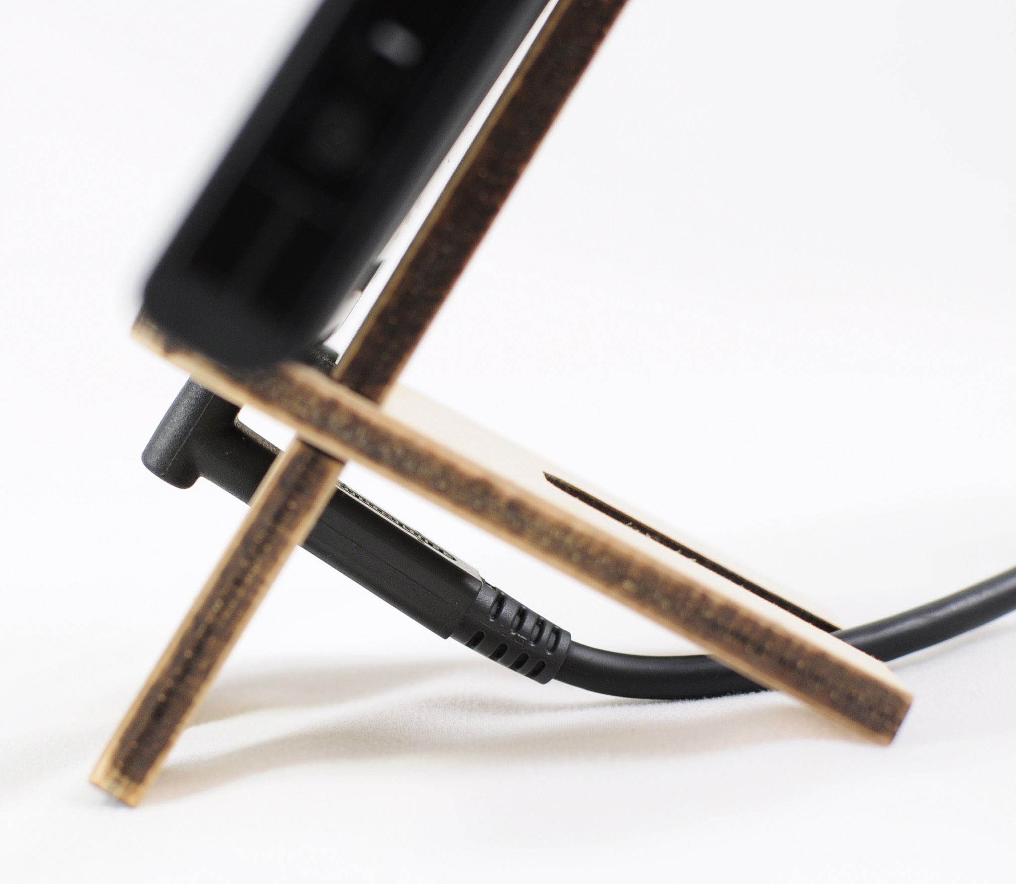 Nintendo Switch Royal Plywood Stand - Instructables