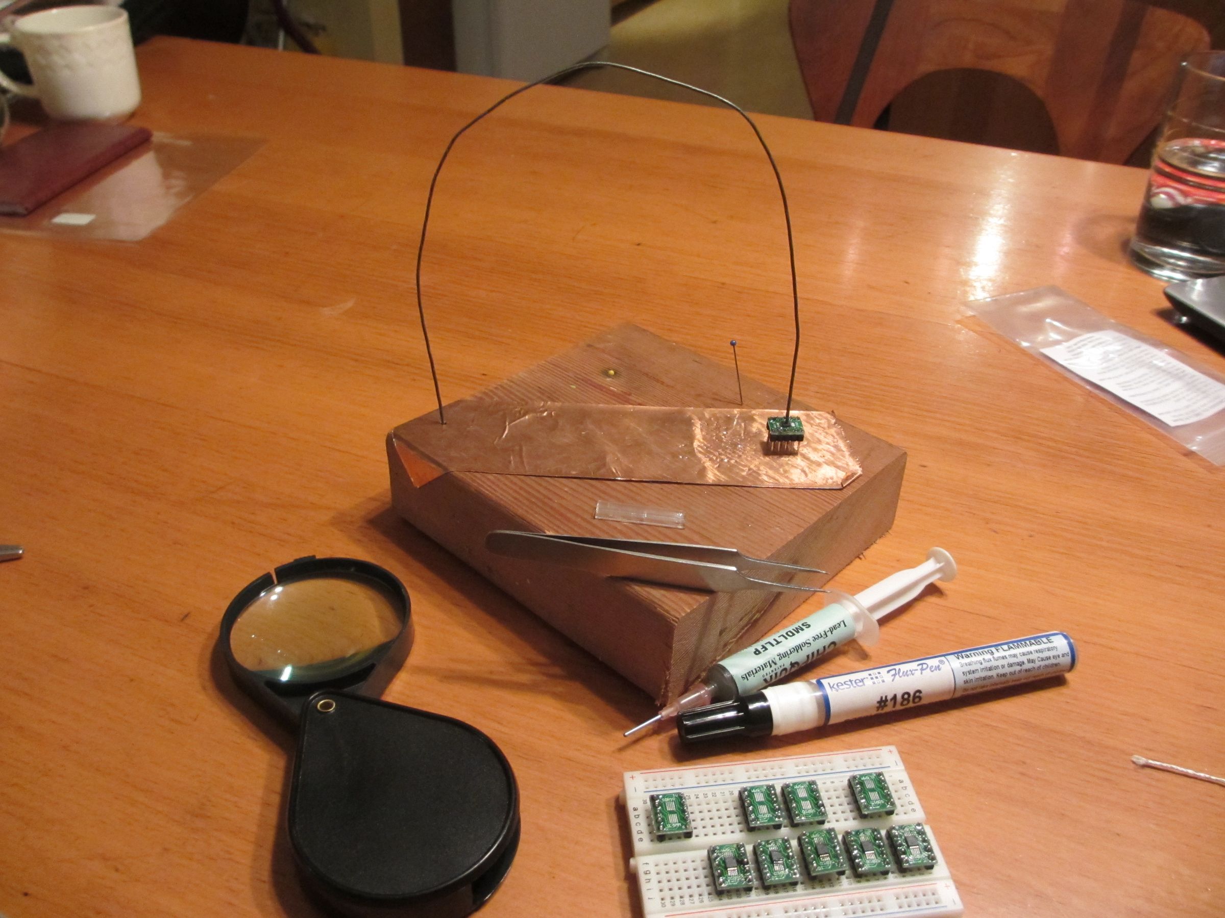 Soldering SOP or Micro Surface Mount Chips : 5 Steps - Instructables