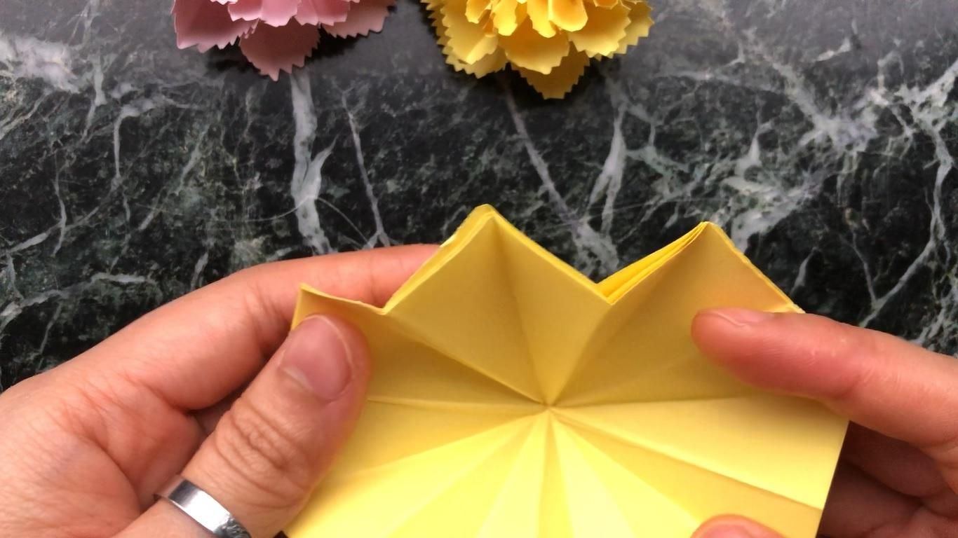 Easy Origami Carnation Flower : 5 Steps (with Pictures) - Instructables