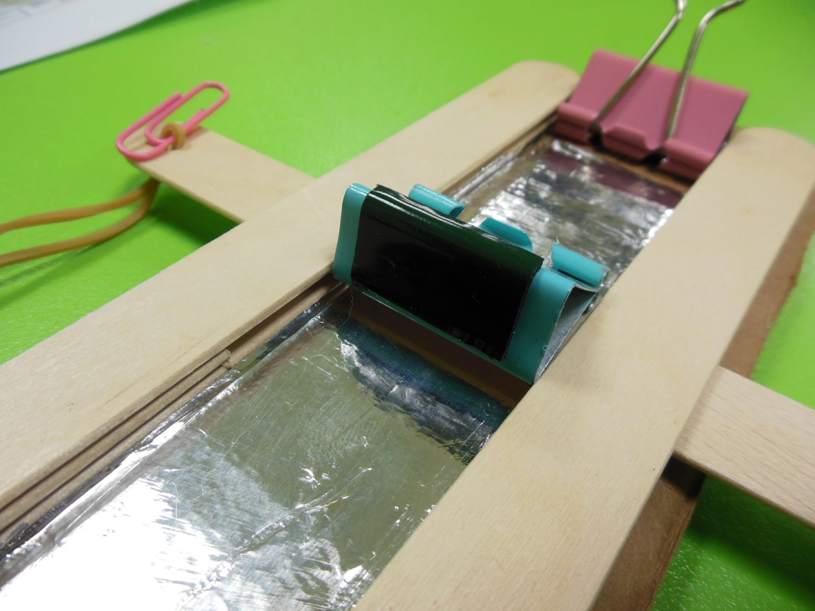 Cheap and Easy Catapult for Hot Wheels Style Toy Cars : 17 Steps (with ...