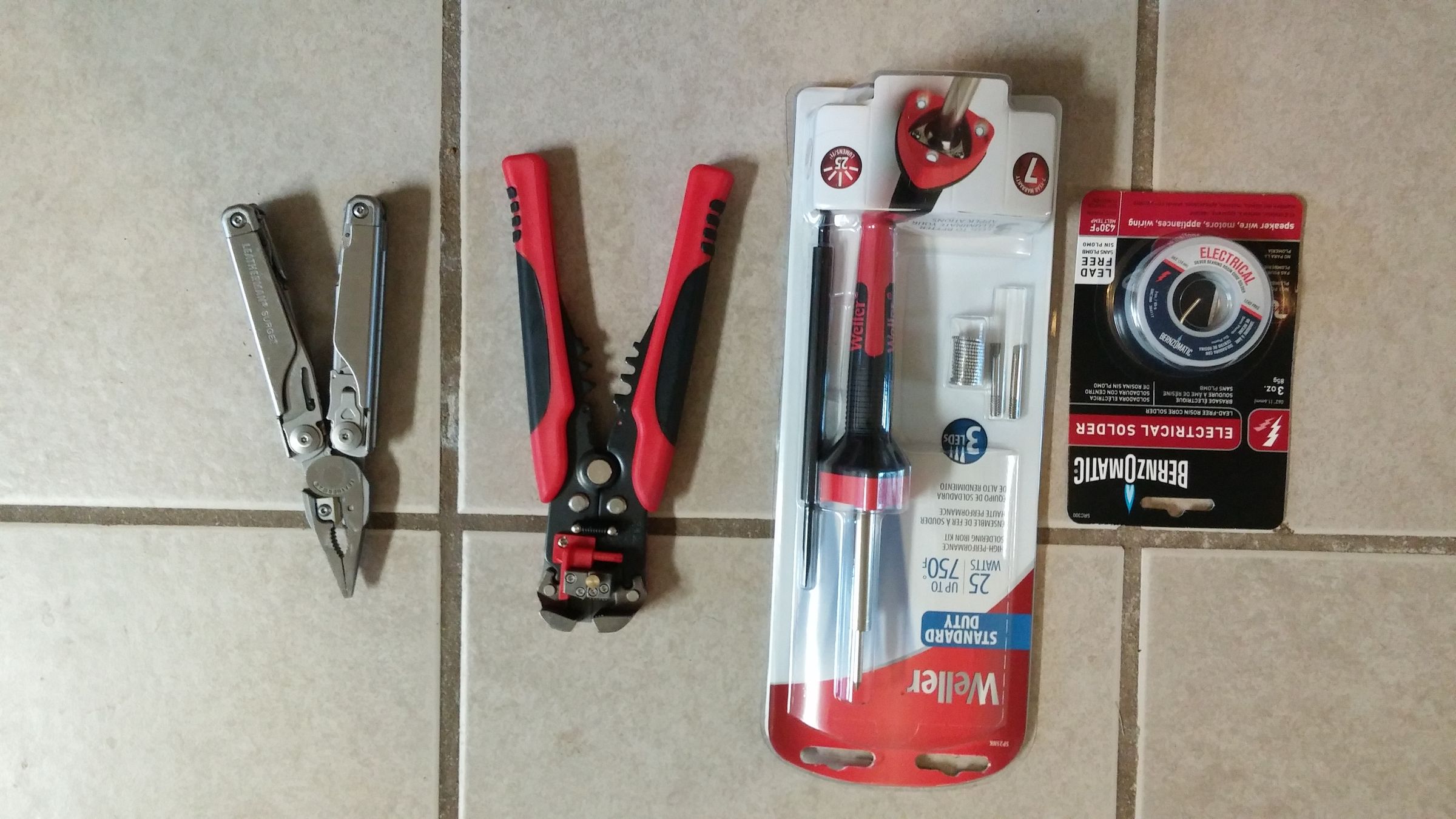 EASY Solar Charging Power Bank : 5 Steps (with Pictures) - Instructables