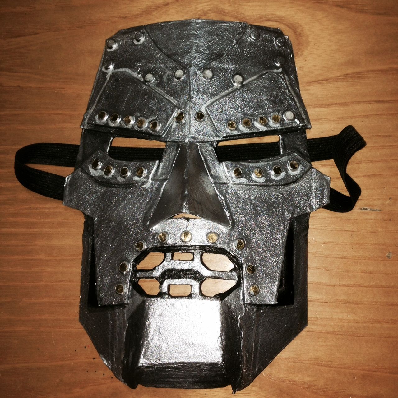 Simple Dr.Doom Mask : 4 Steps (with Pictures) - Instructables