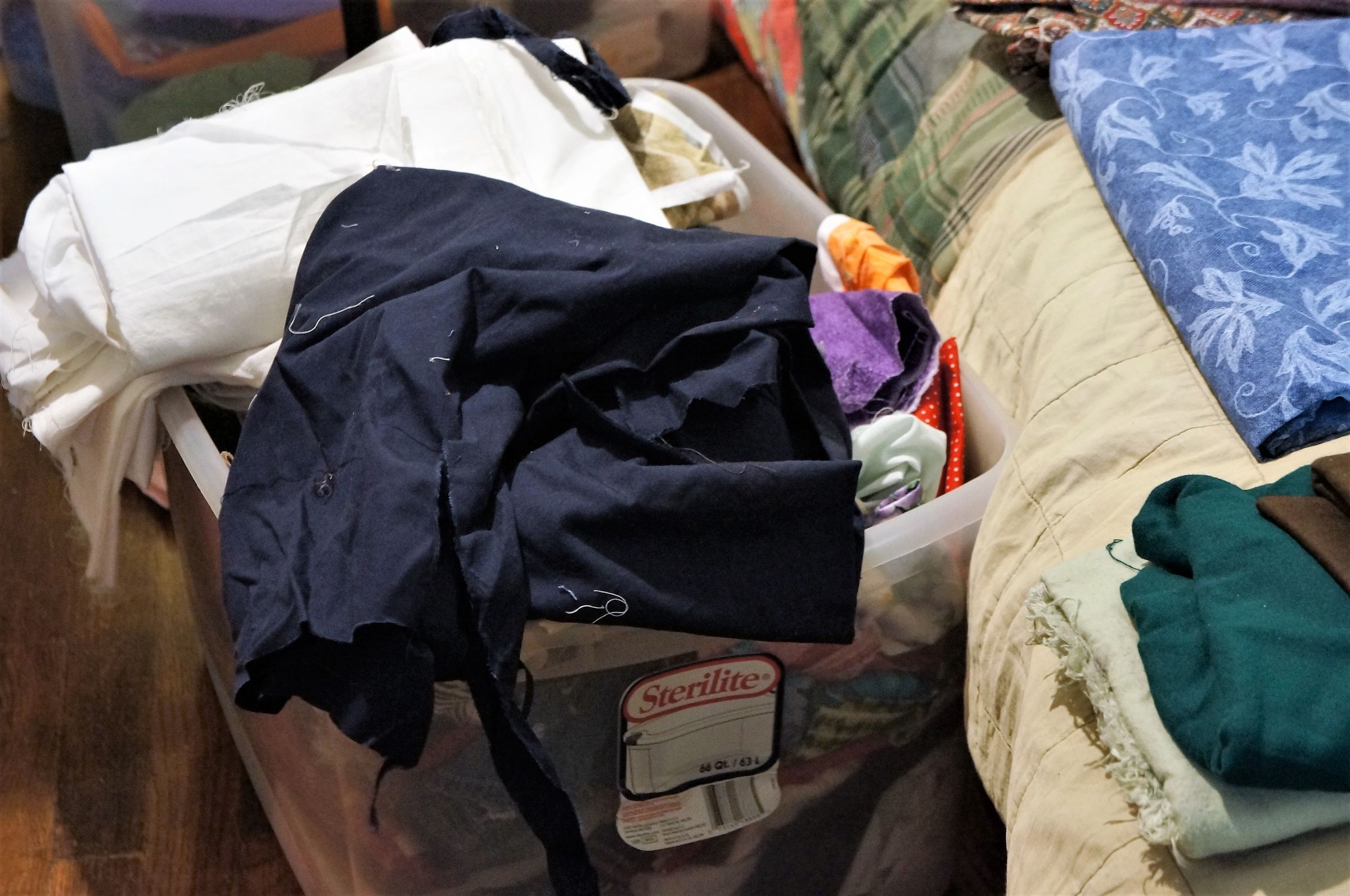 Unusual Fabric Storage for Craft and Sewing Rooms : 6 Steps (with ...