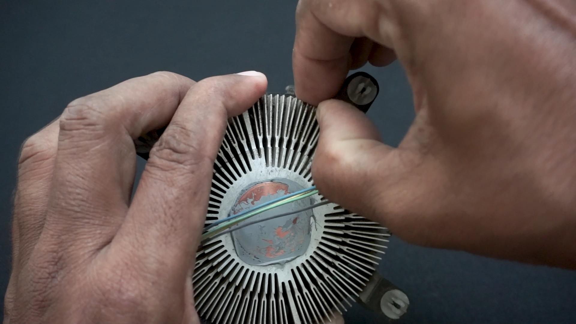 How to Clean CPU Fan Without Compressed Air : 8 Steps - Instructables