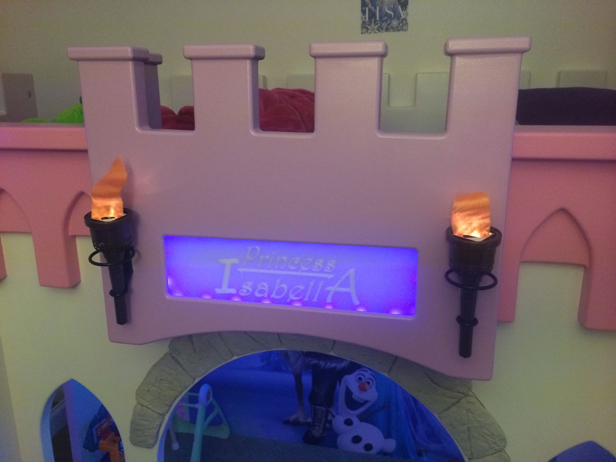 Building a Pretty Princess Castle Bed Your Child Will Love : 9 Steps ...